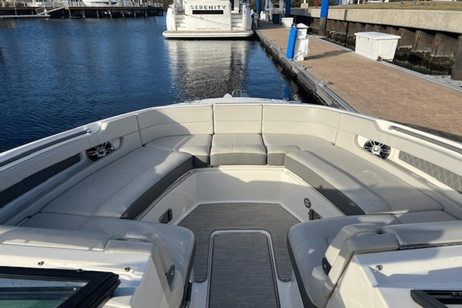 2020 Sea Ray SLX 310 OB Runabout for sale - YachtWorld