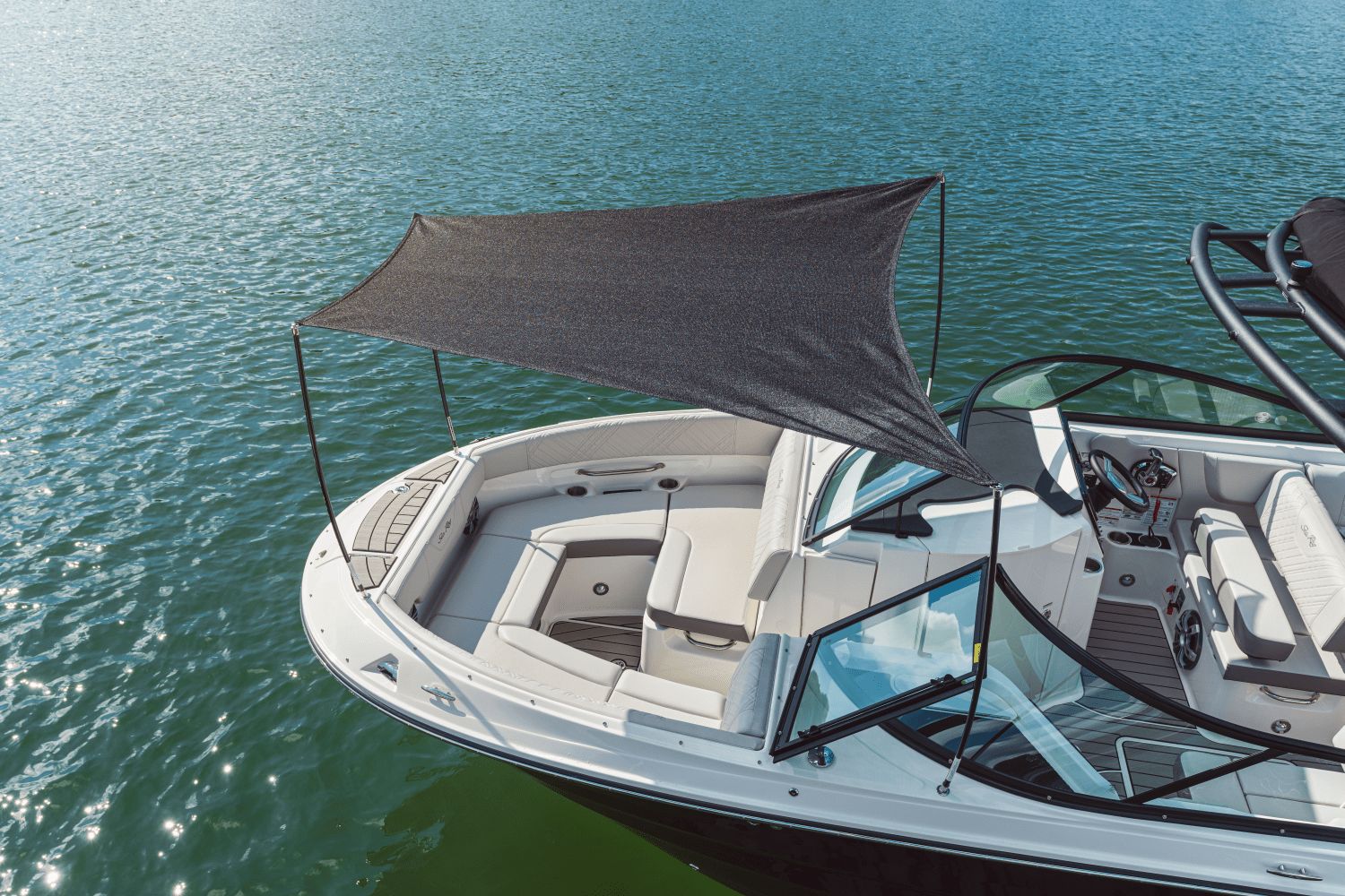 2026 Sea Ray SDX 250 Outboard Runabout-Boot Kaufen - YachtWorld