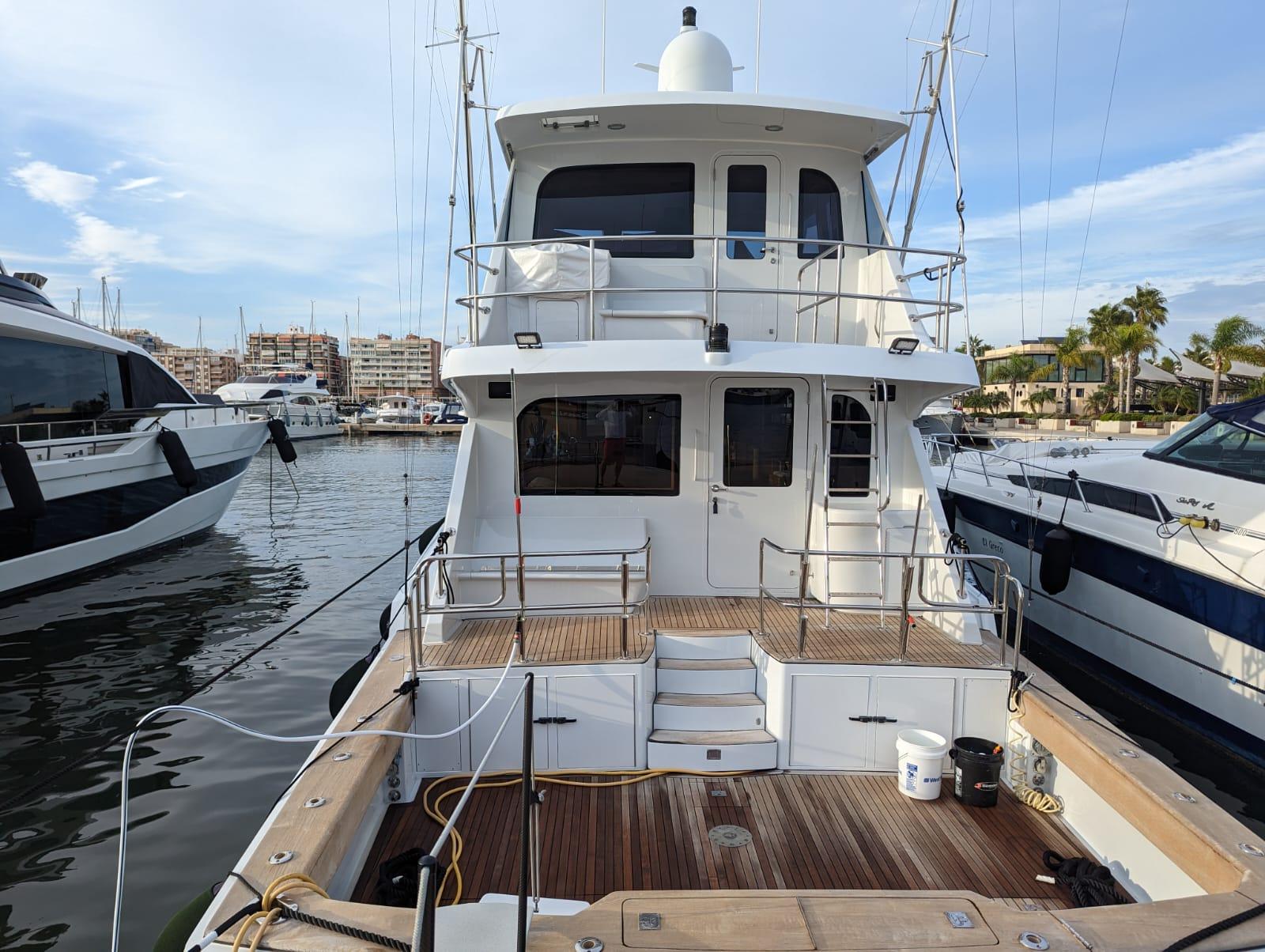 2001 Hatteras 70 Convertible Saltwater Fishing for sale - YachtWorld