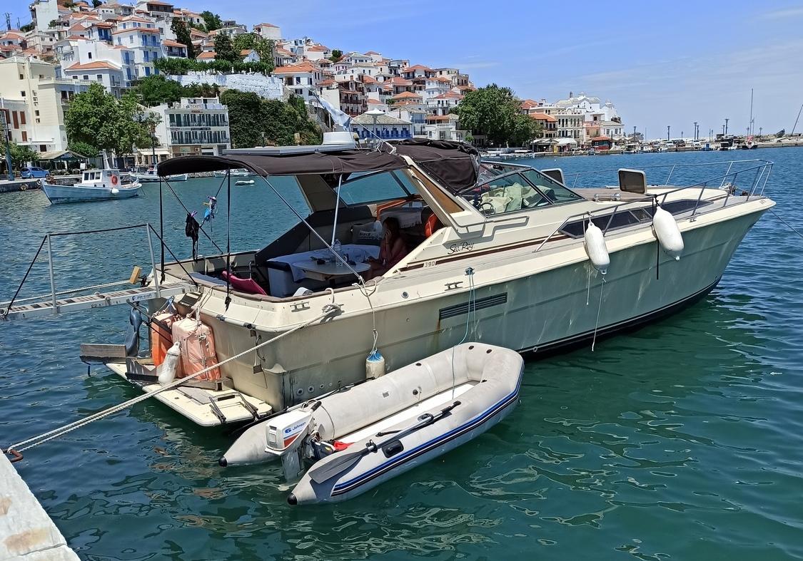 1985 Sea Ray 390 Express Cruiser Express-Boot Kaufen - YachtWorld