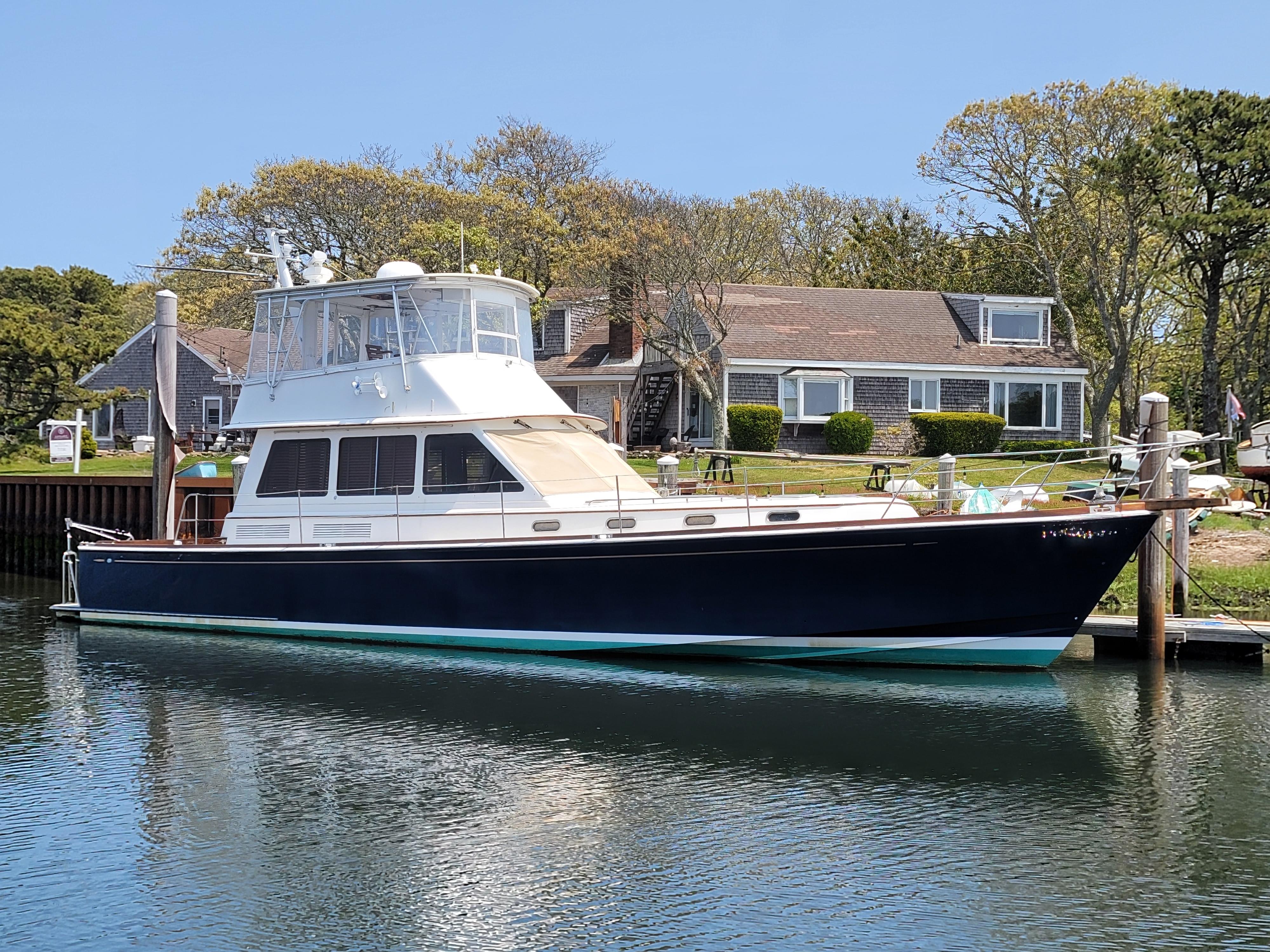 1997 Alden 56 Flybridge Express Cruceros exprés en venta - YachtWorld