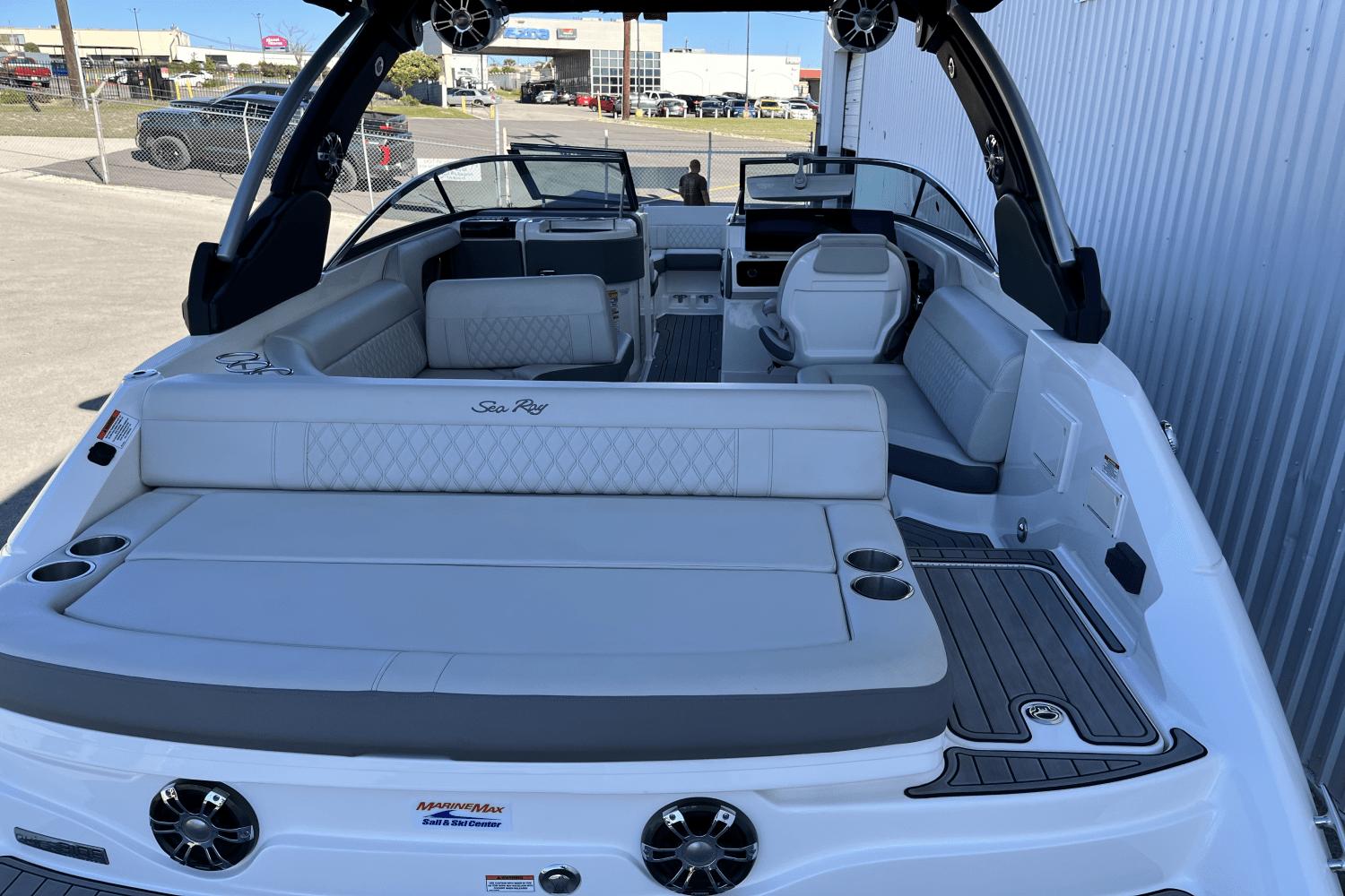 2021 Sea Ray 250 SLX Runabout for sale - YachtWorld