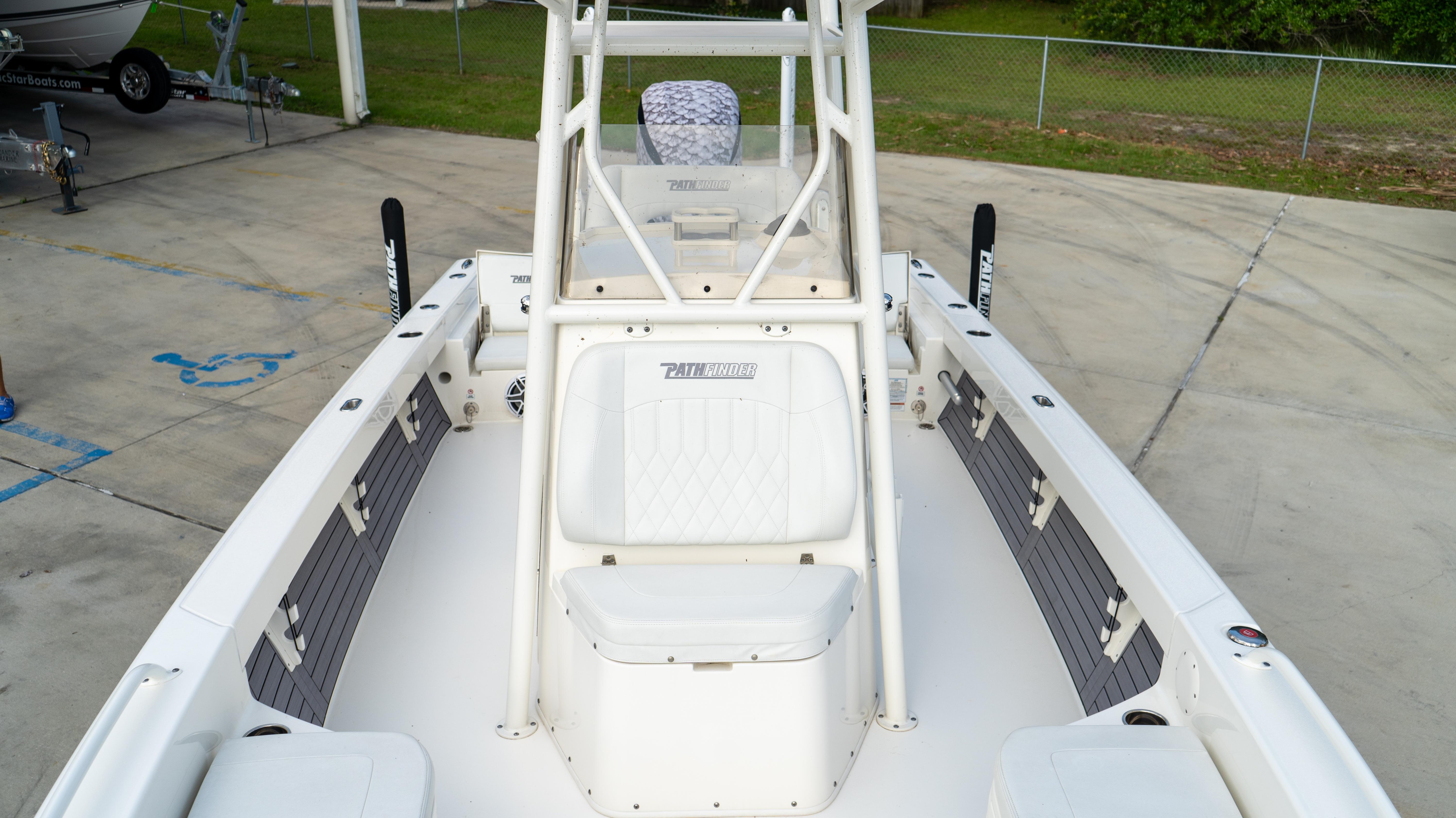 2023 Pathfinder 2600 TRS Barcos de consola central en venta - YachtWorld