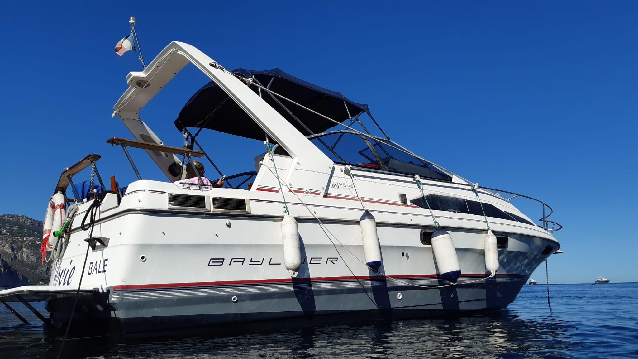 Bayliner 2655 Ciera Sunbridge 8m 1990, Łodzie typu Pilothouse- Alpes ...