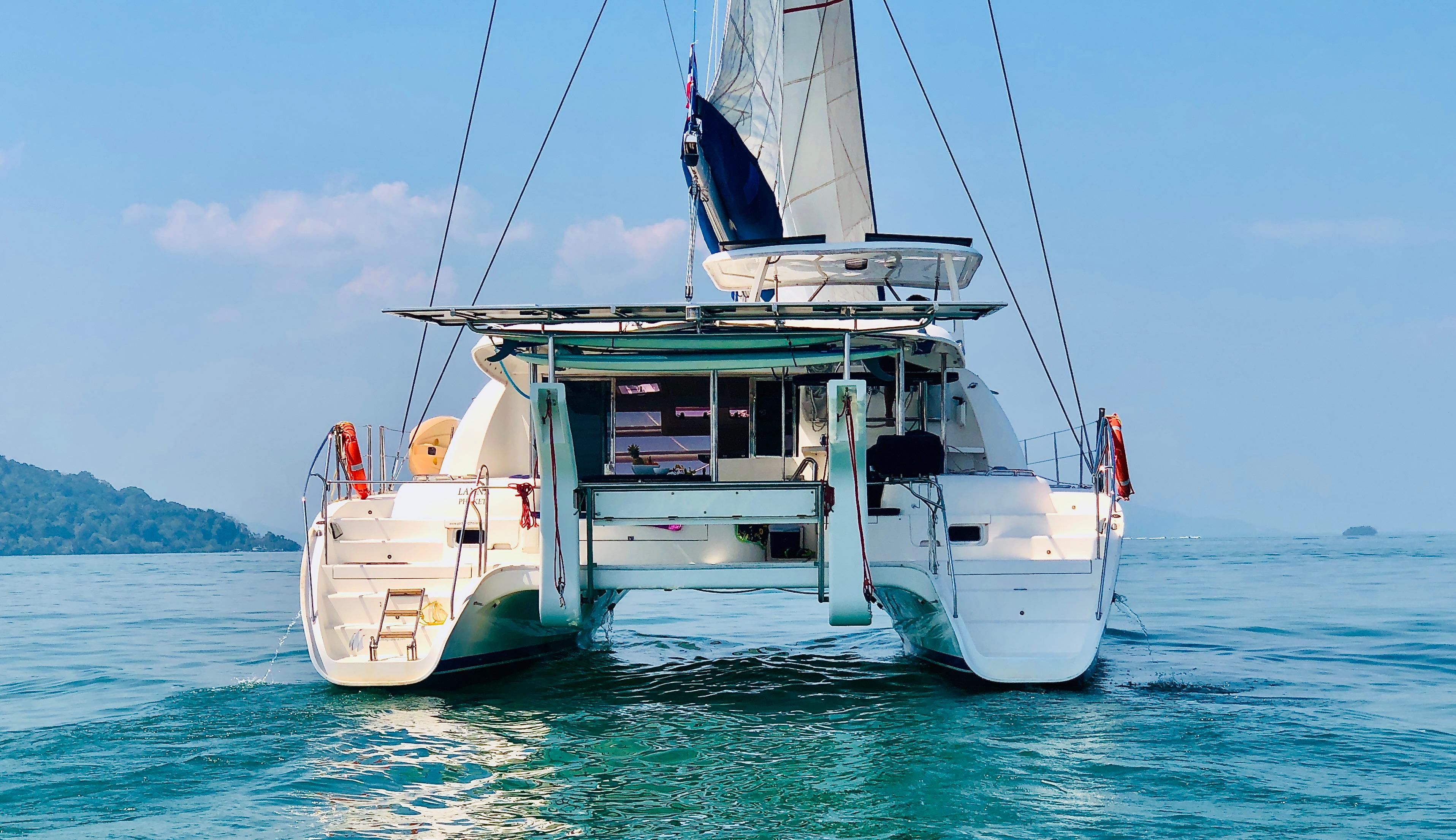 2010 Leopard 46 Multi-Hull for sale - YachtWorld