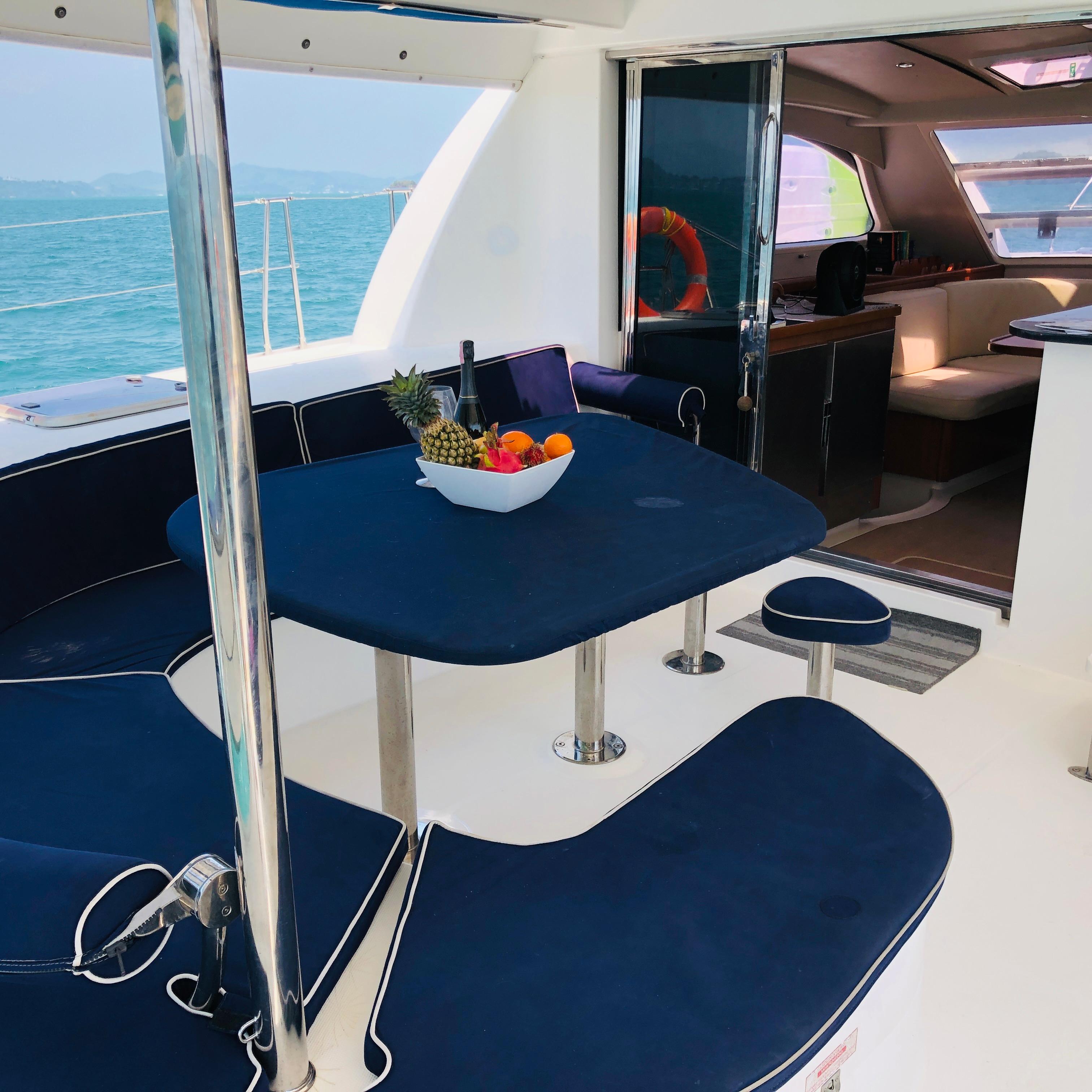 2010 Leopard 46 Multi-Hull for sale - YachtWorld