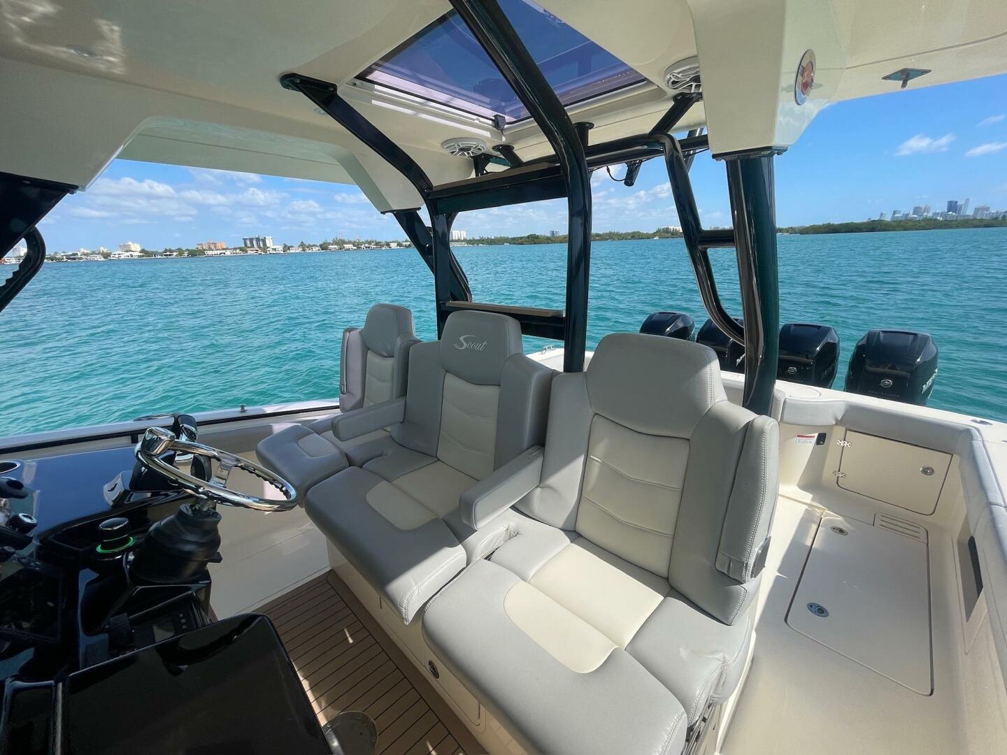 2020 Scout 380 LXF Center Console Centre Console for sale - YachtWorld