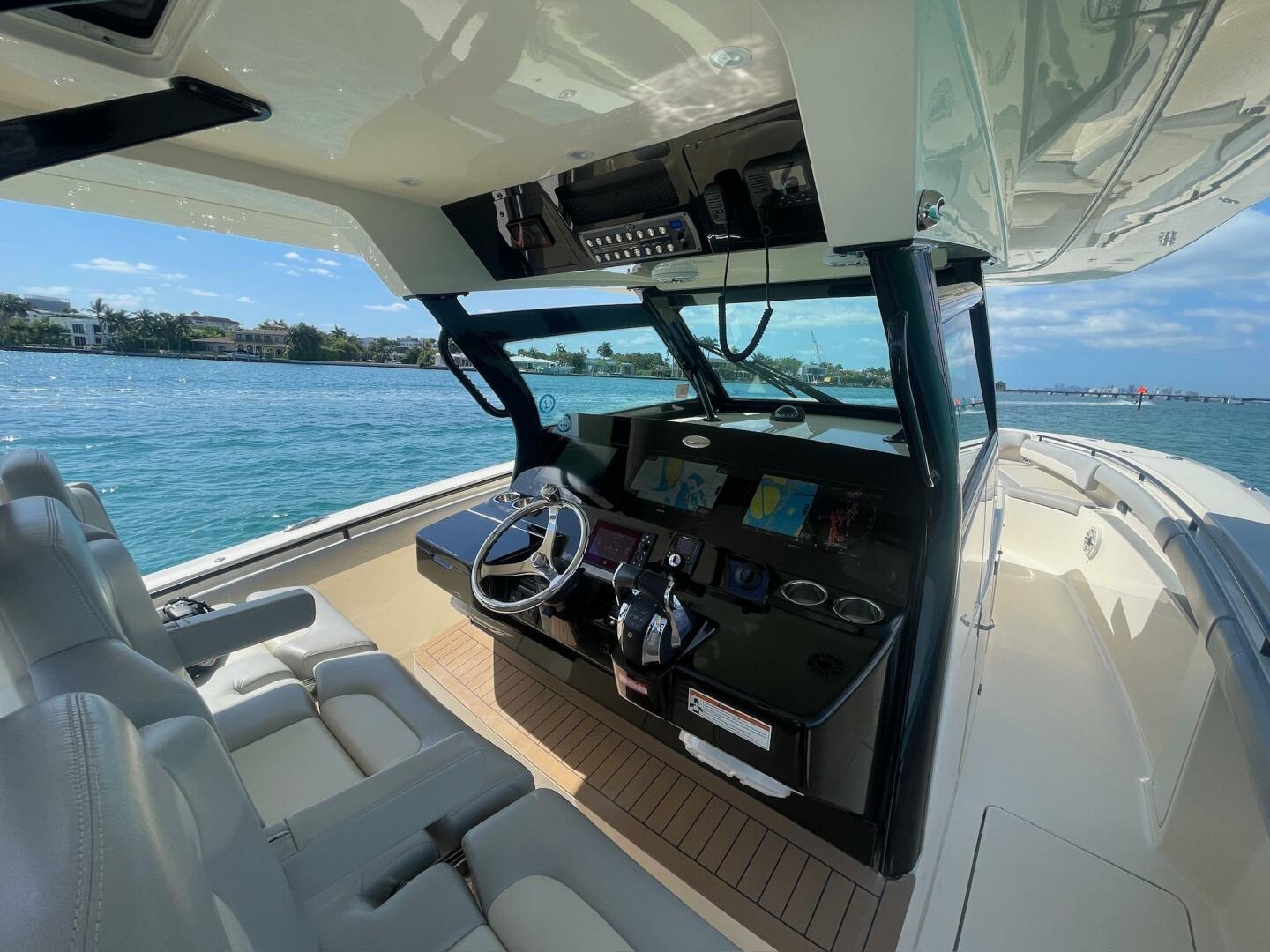 2020 Scout 380 LXF Center Console Centre Console for sale - YachtWorld