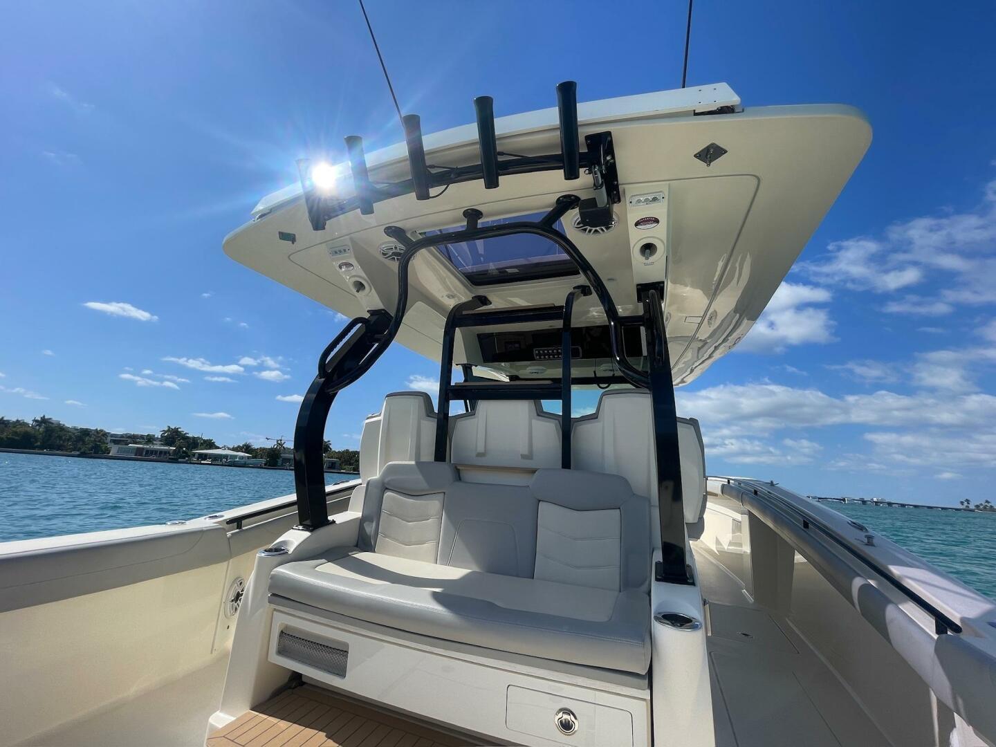 2020 Scout 380 LXF Center Console Centre Console for sale - YachtWorld