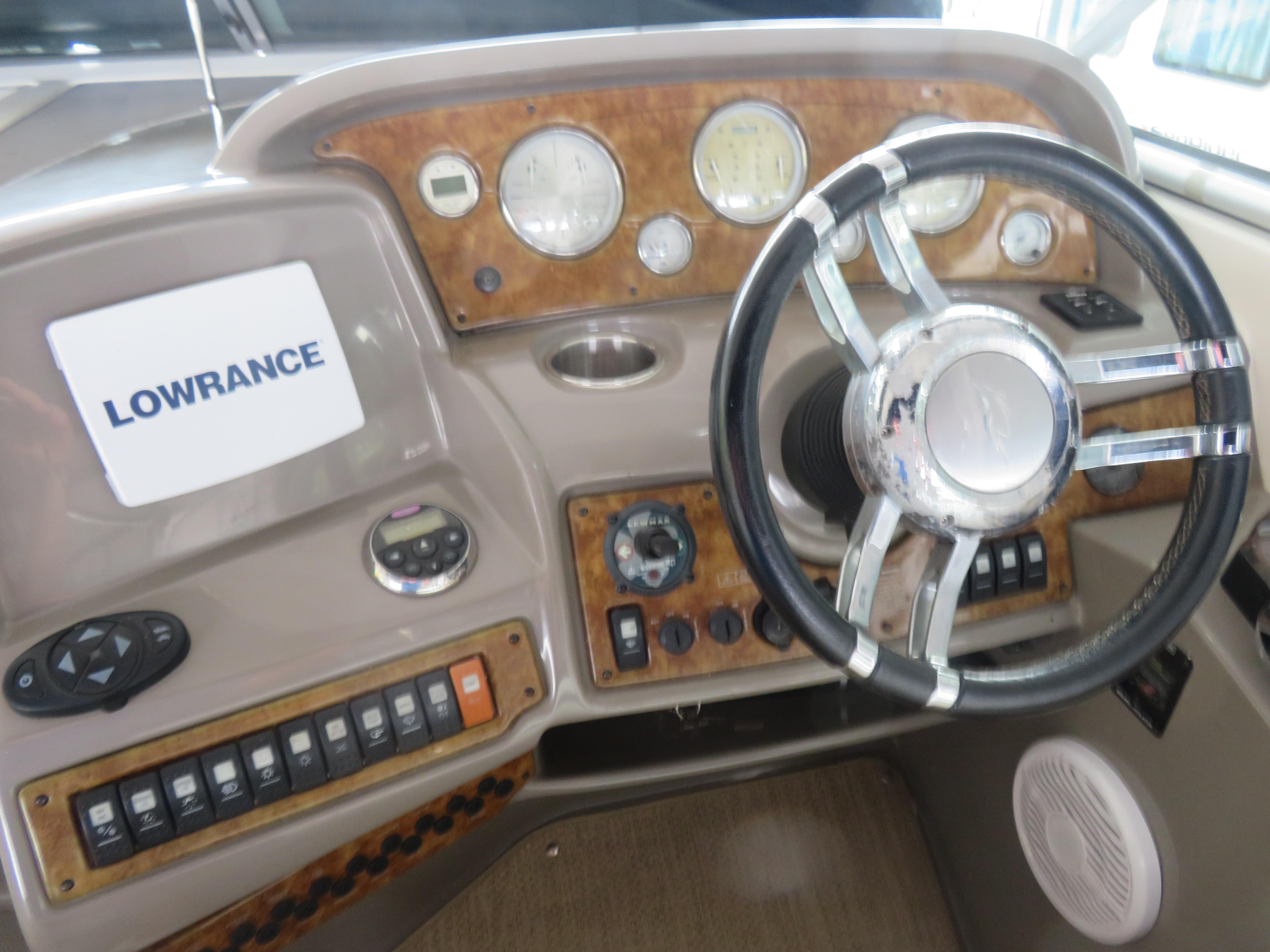 2008 Rinker 330 Express Cruiser Ski and Wakeboard for sale - YachtWorld