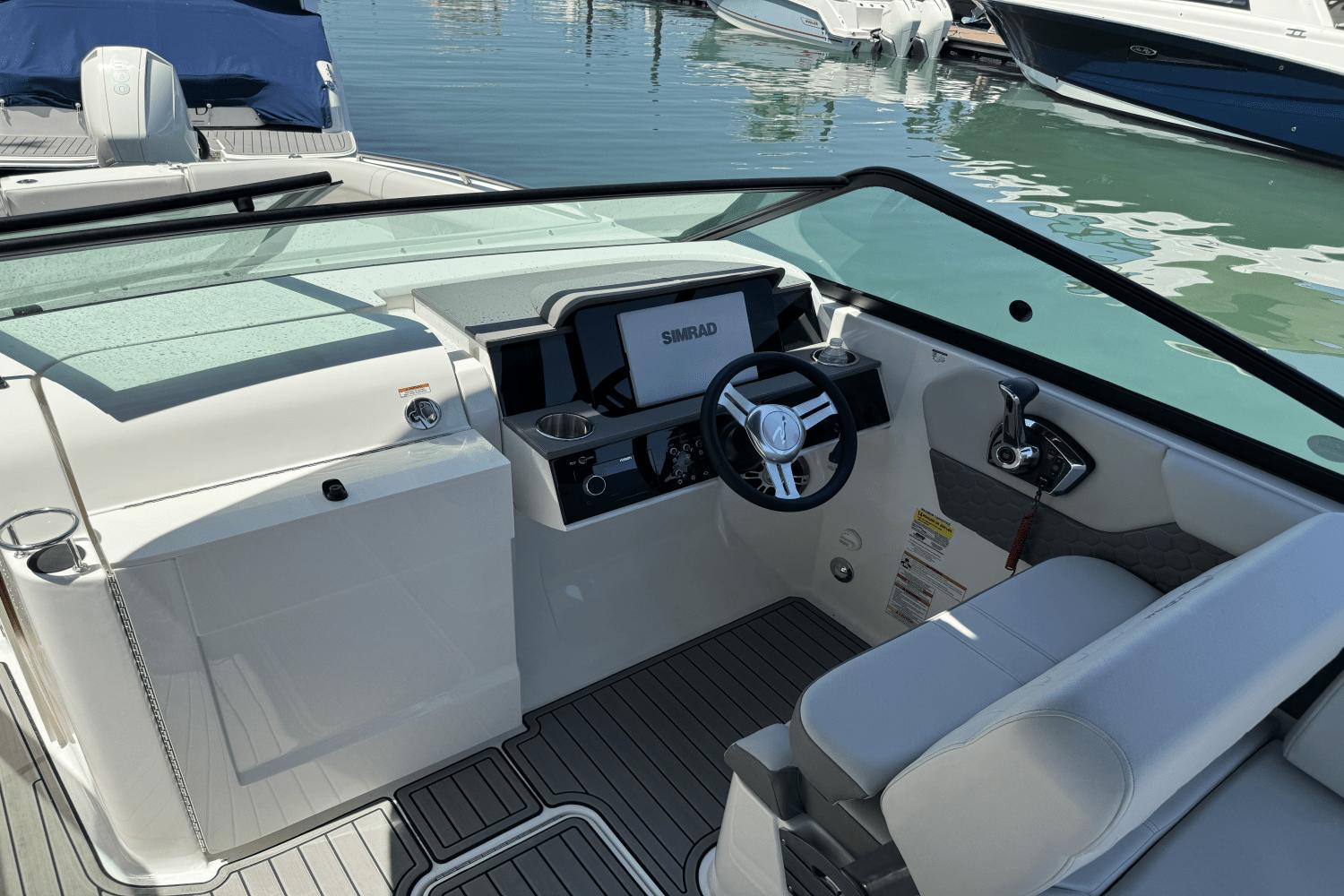 2024 Sea Ray 250 SDX Outboard Unspecified for sale - YachtWorld