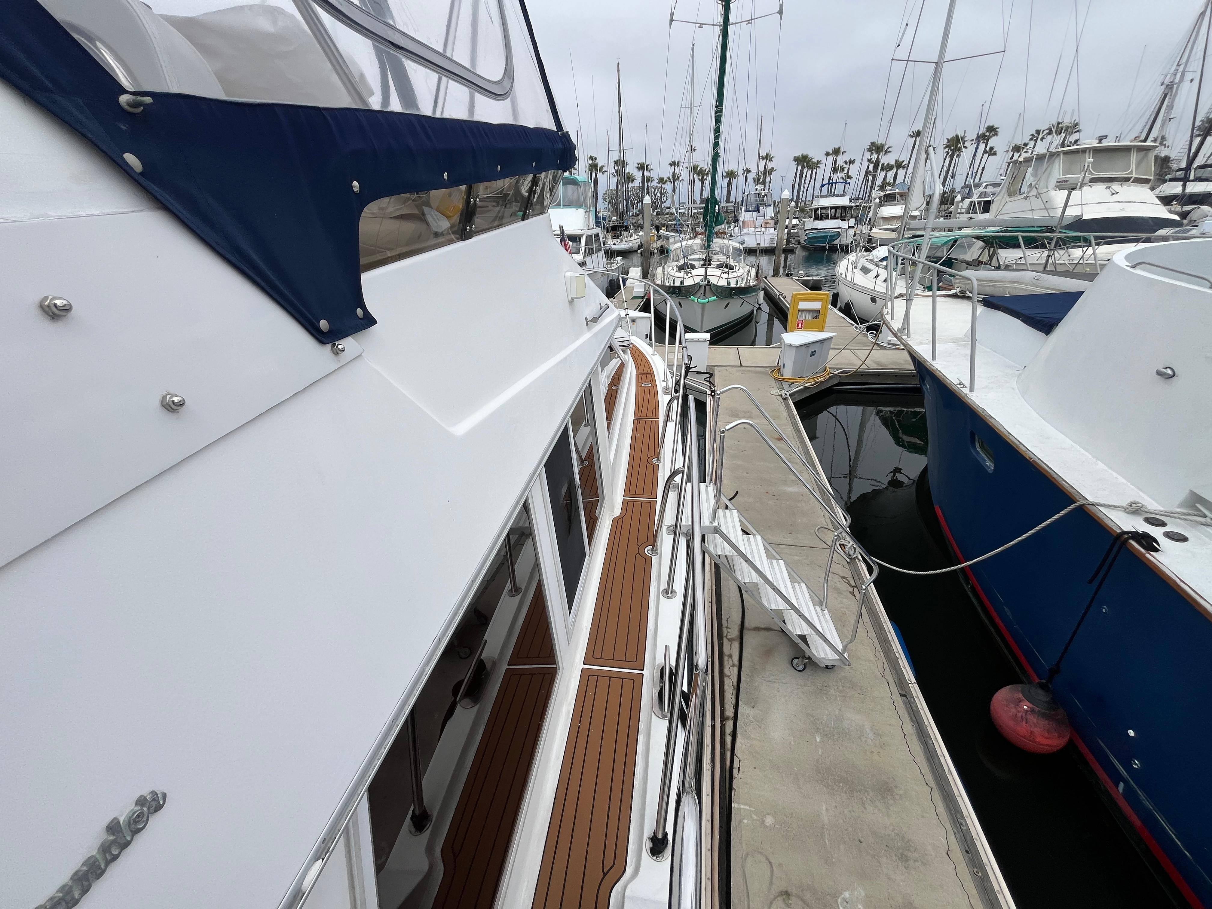 1999 Ocean Alexander Sundeck 460 Trawler for sale - YachtWorld