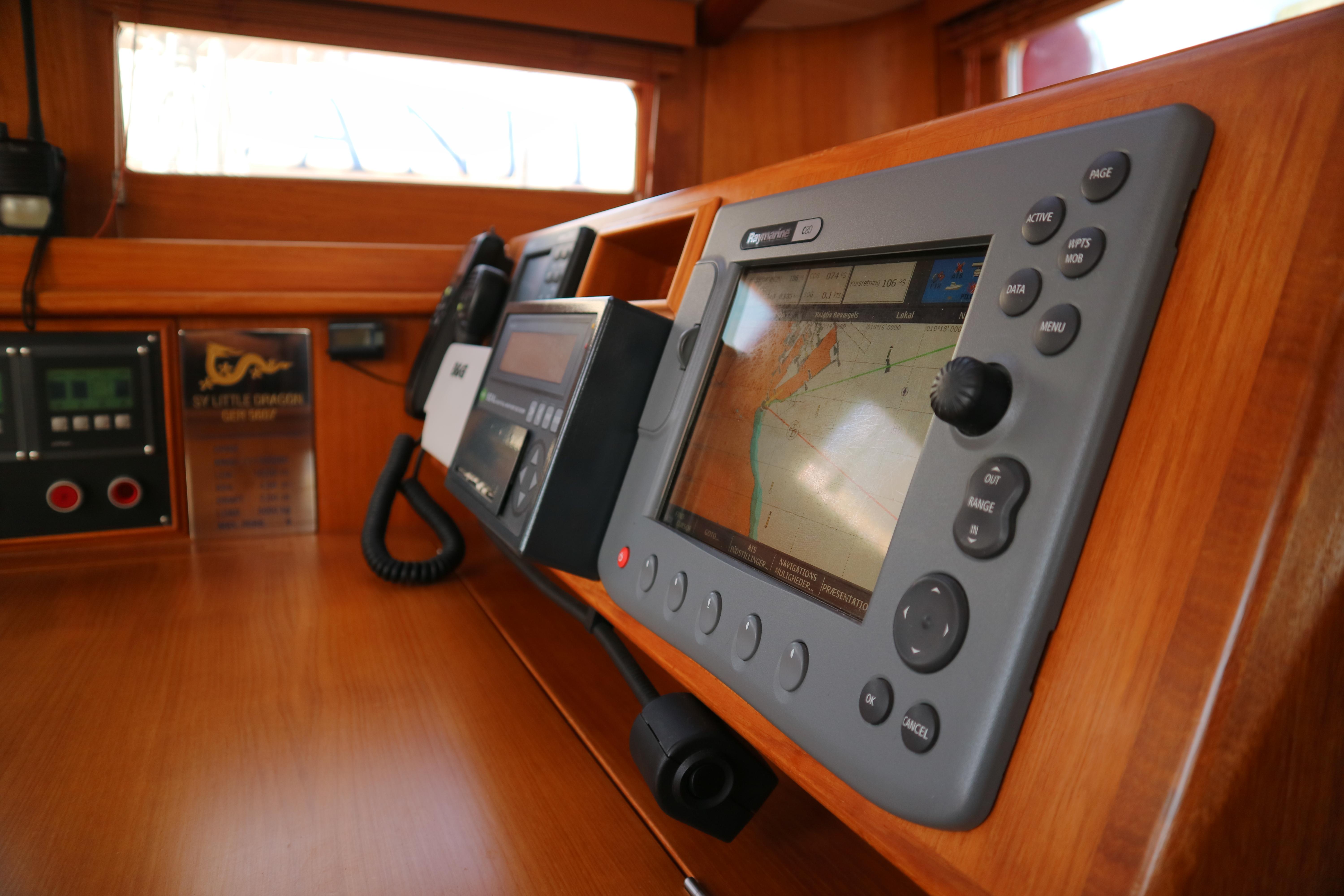 1998 Hoek Truly Classic 56 Sloop for sale - YachtWorld