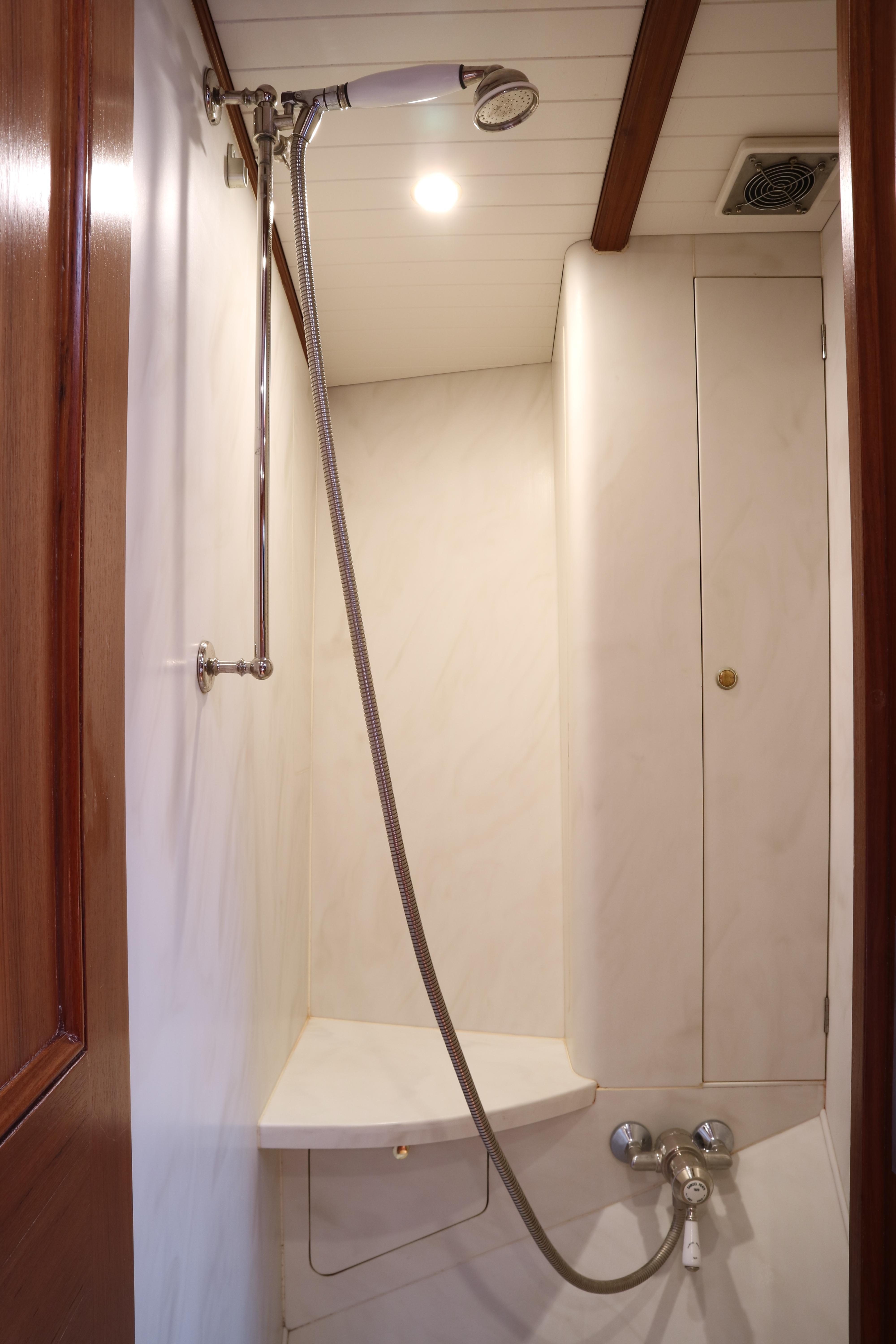 1998 Hoek Truly Classic 56 Sloop for sale - YachtWorld