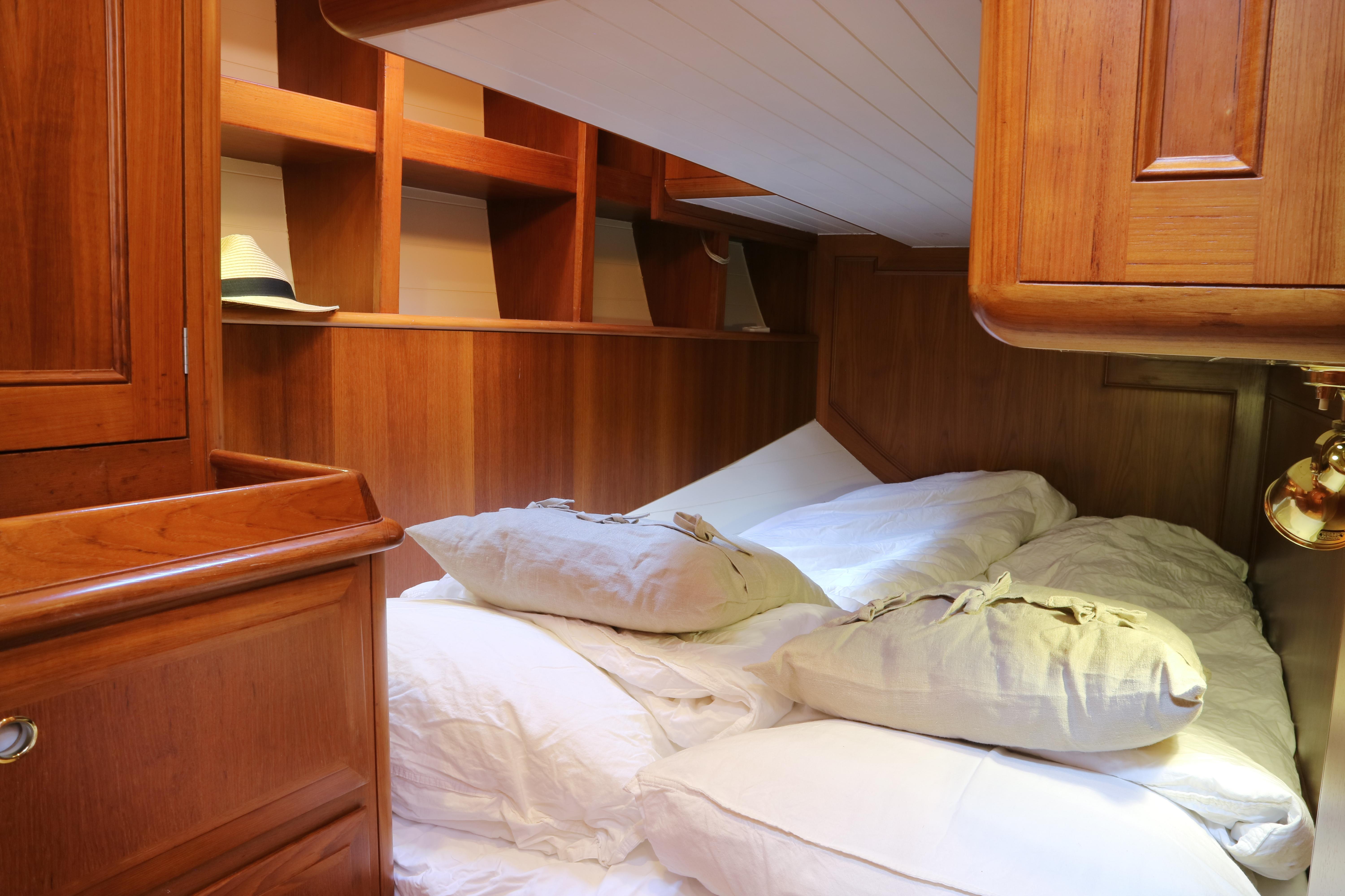 1998 Hoek Truly Classic 56 Sloop for sale - YachtWorld