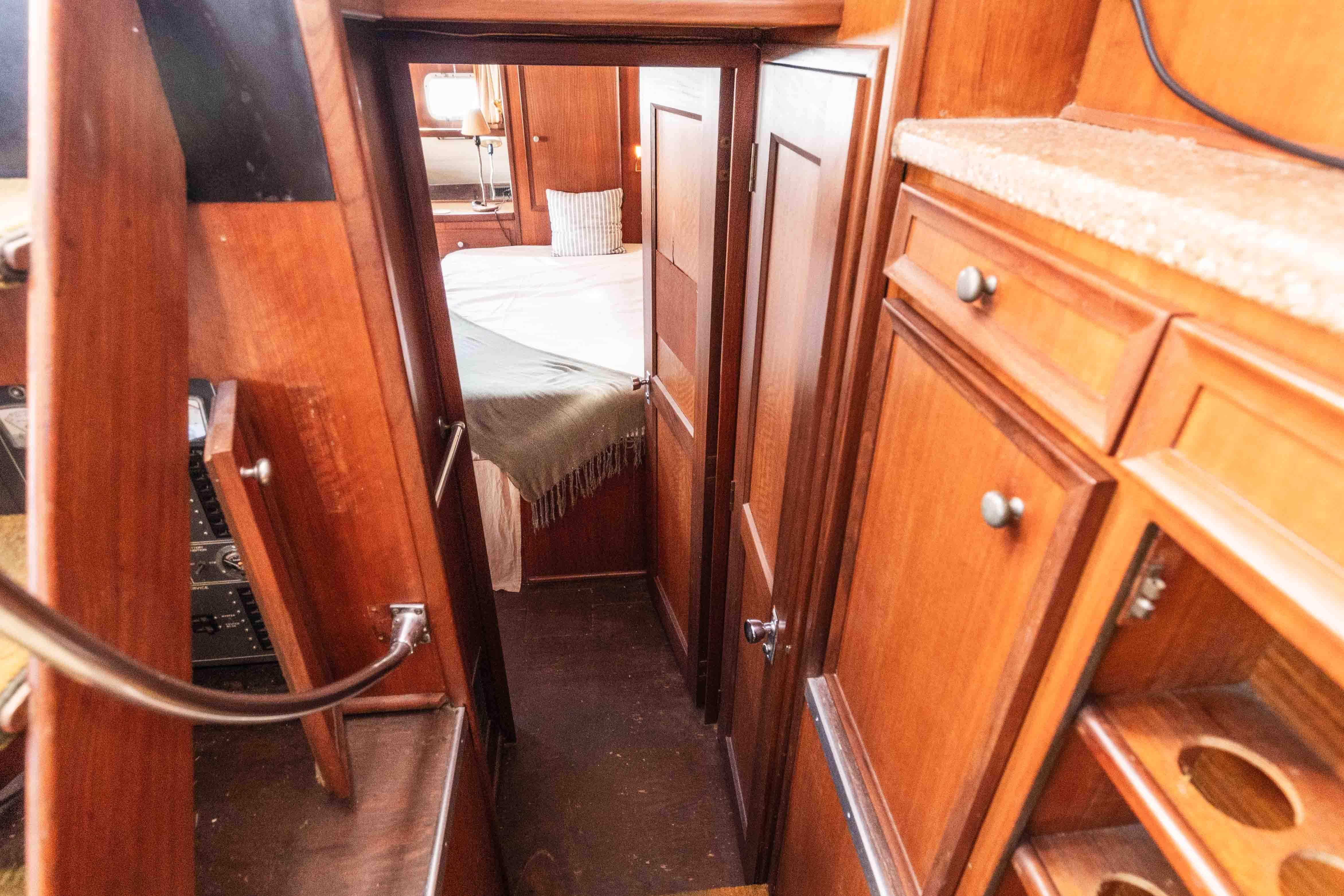 1973 Hatteras 43 Motoryacht Yachts à moteur à vendre - YachtWorld