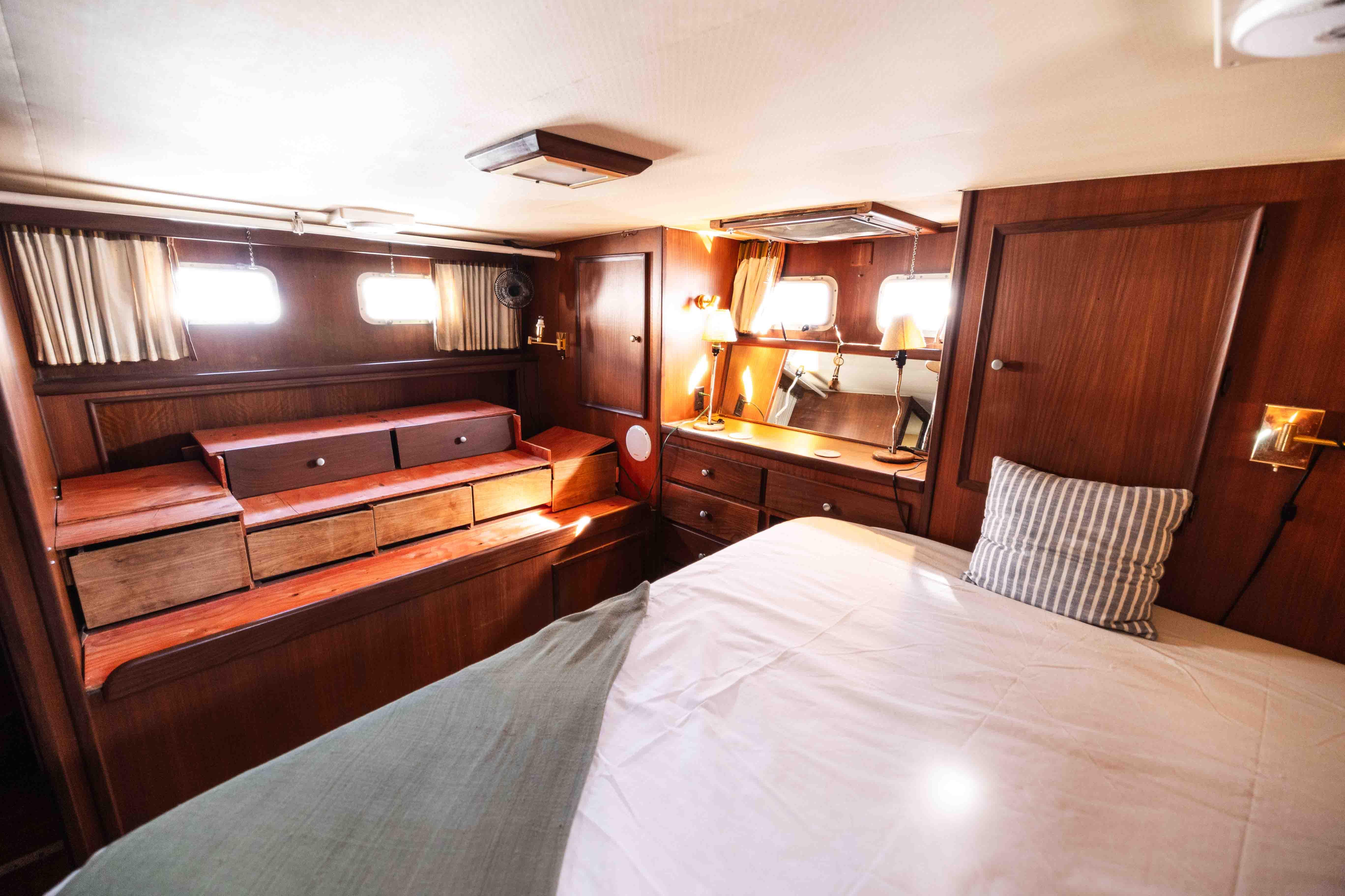 1973 Hatteras 43 Motoryacht Yachts à moteur à vendre - YachtWorld