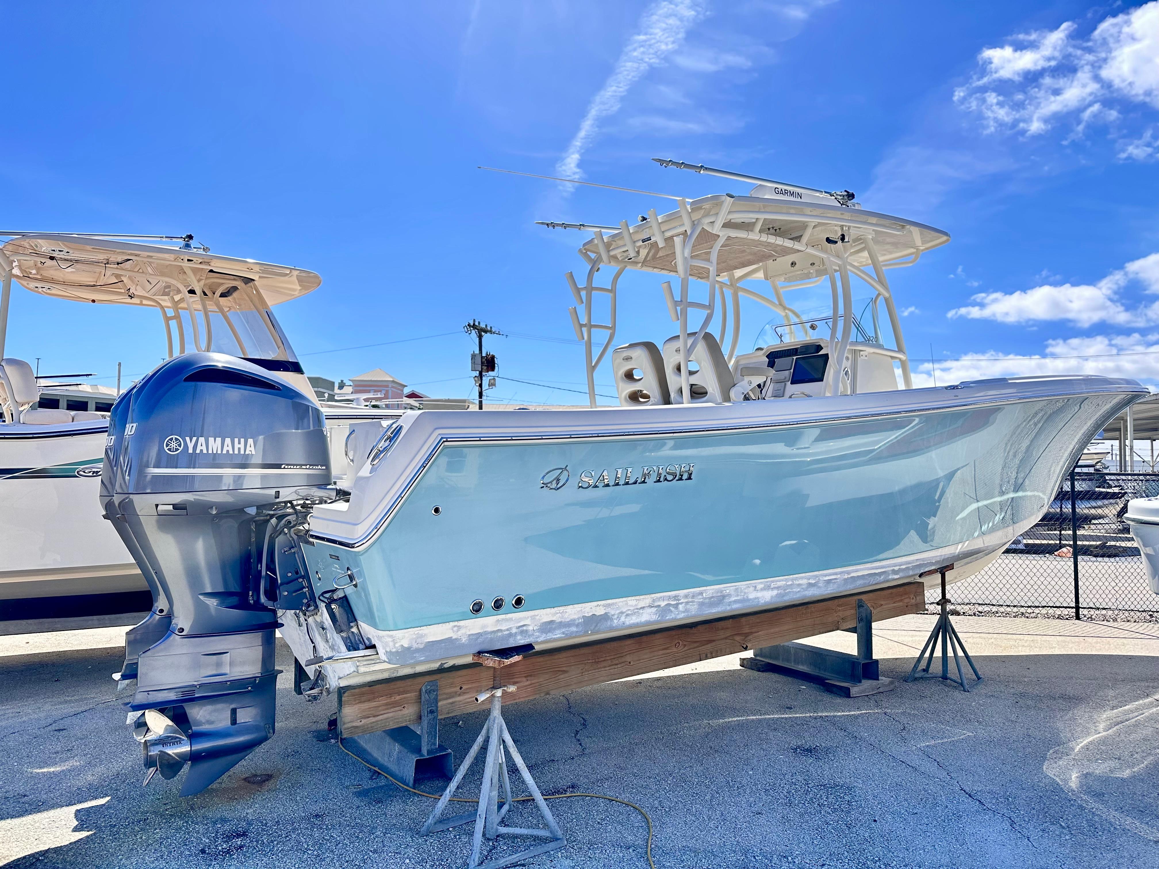 2017 Sailfish 320 CC Centre Console for sale - YachtWorld