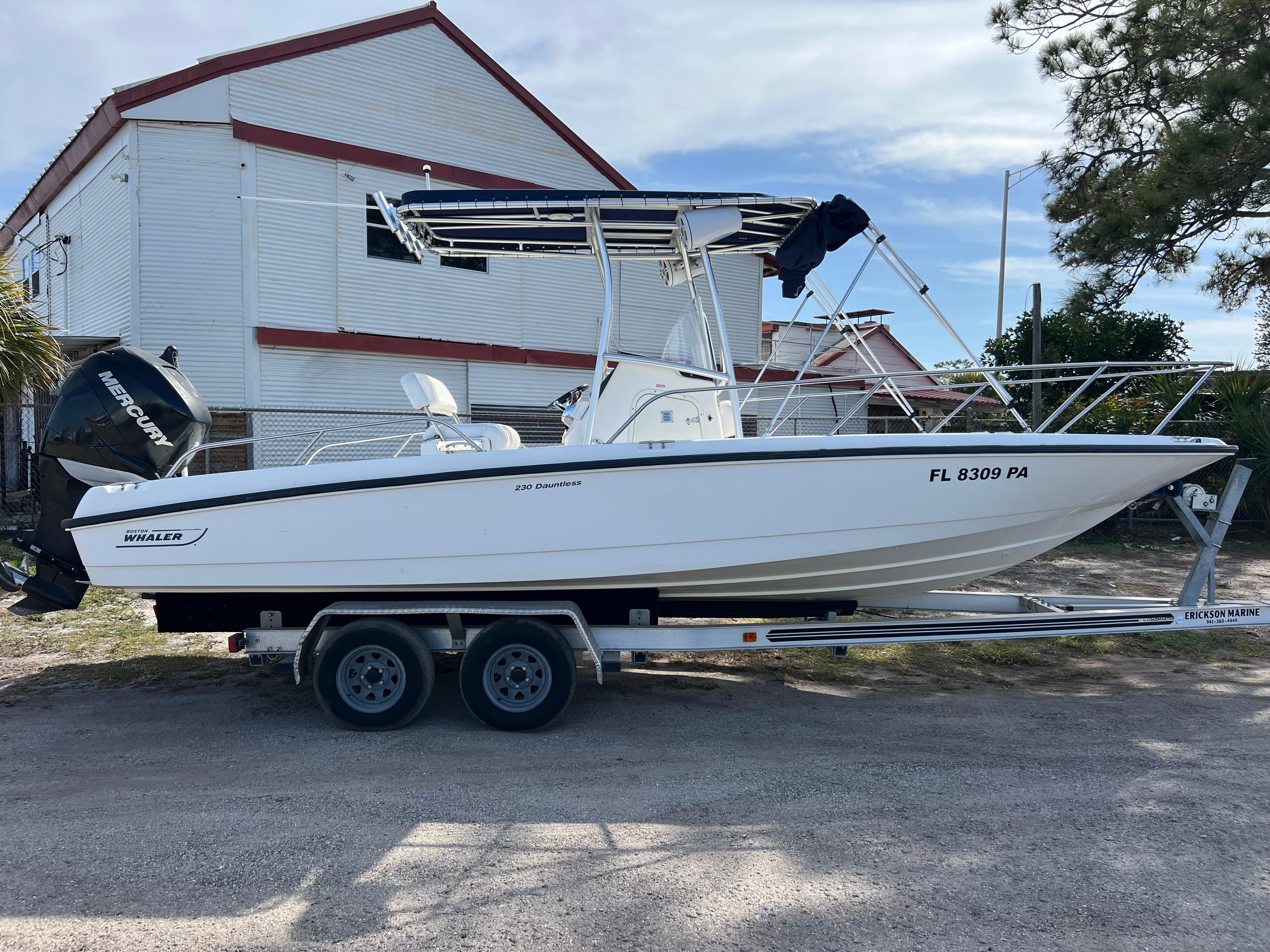 2010 Boston Whaler 230 Dauntless Saltwater Fishing for sale - YachtWorld