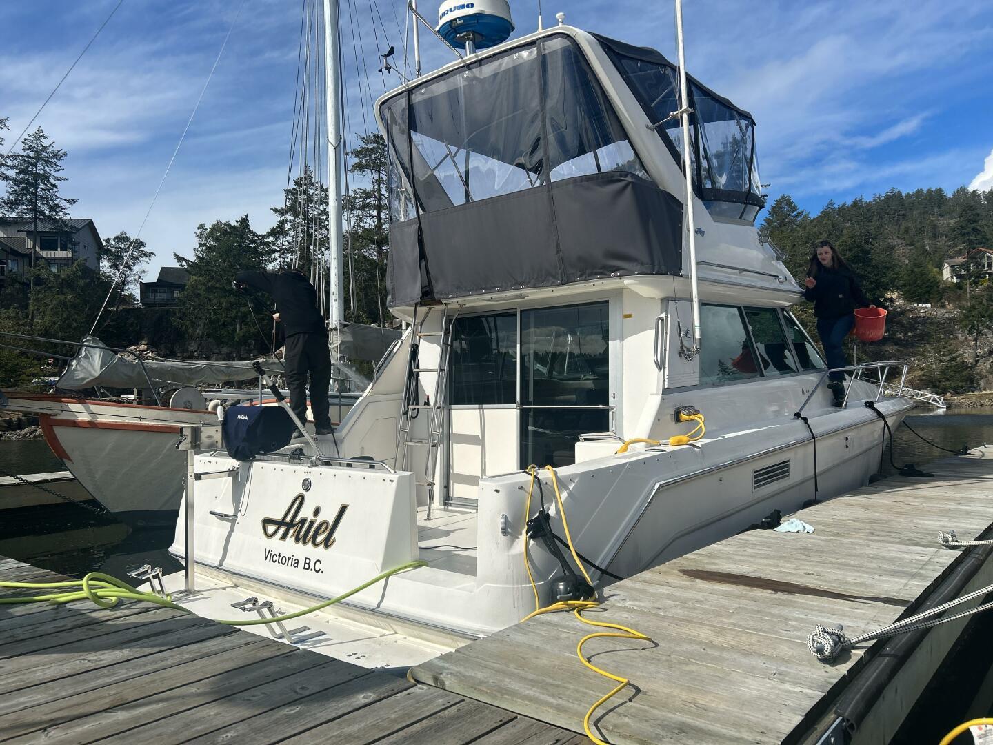 1992 Sea Ray 370 Sedan Bridge Flybridge for sale - YachtWorld