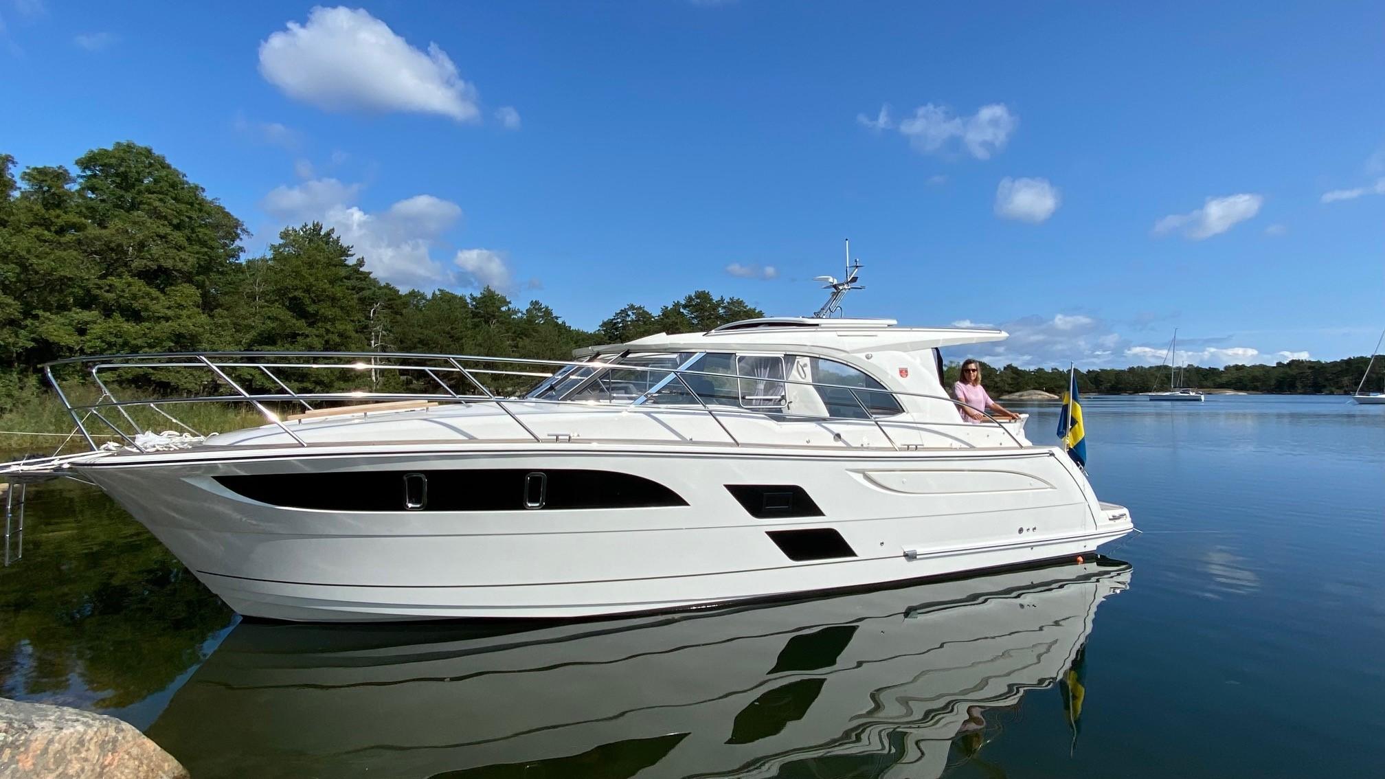 2020 Marex 360 Cabrio Cruiser Cruiser for sale - YachtWorld