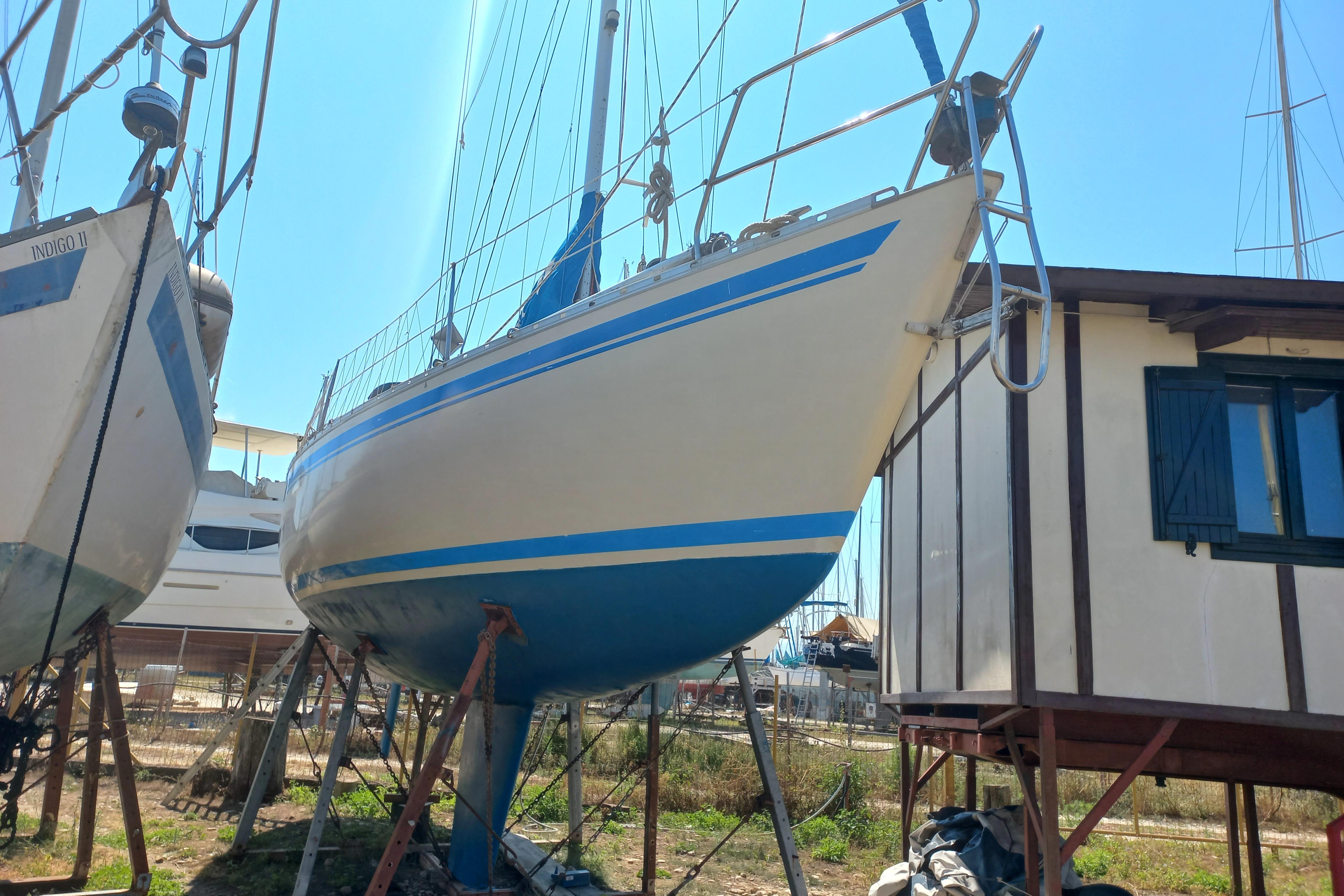Custom Cenit 33 | 10m | 1989 | Boats and Outboards