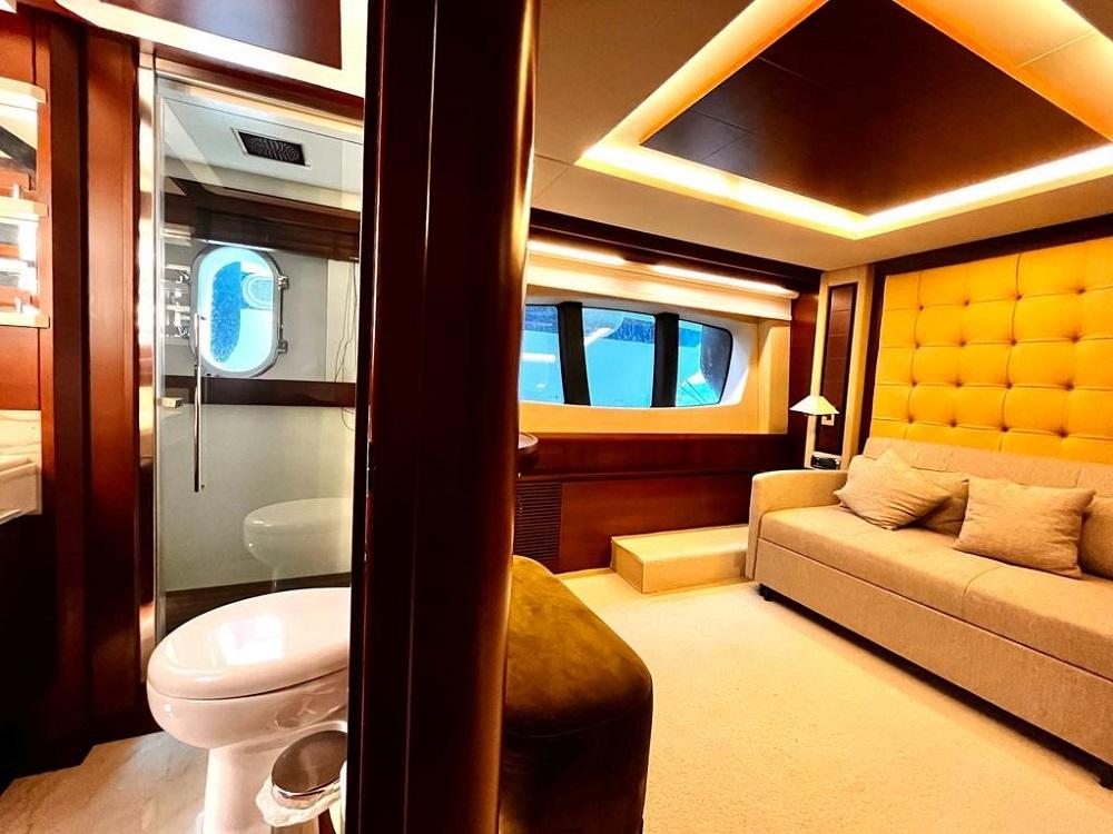 2007 Motor Yachts Azimut for sale - YachtWorld