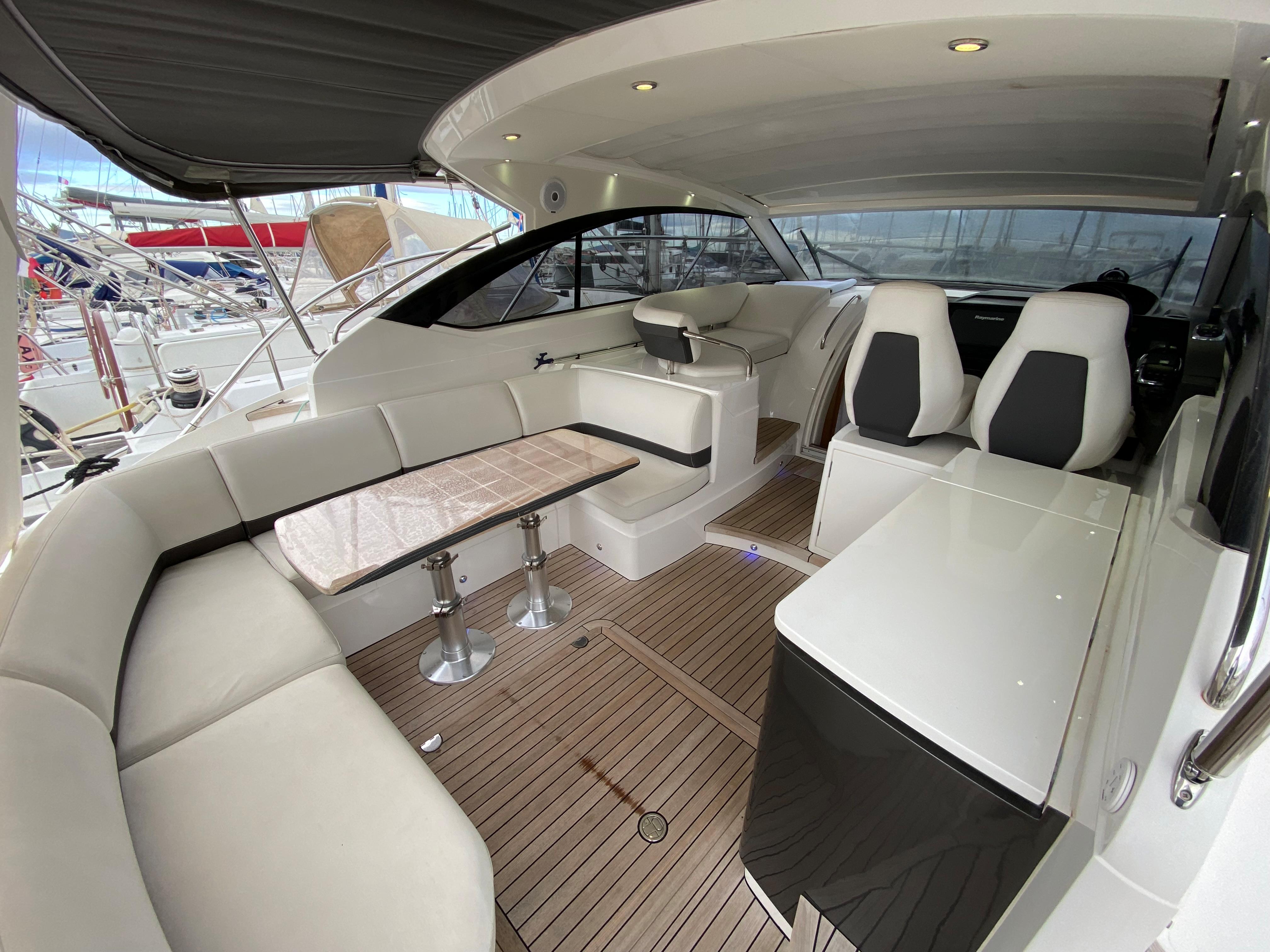 2014 Princess V39 Cruiser for sale - YachtWorld