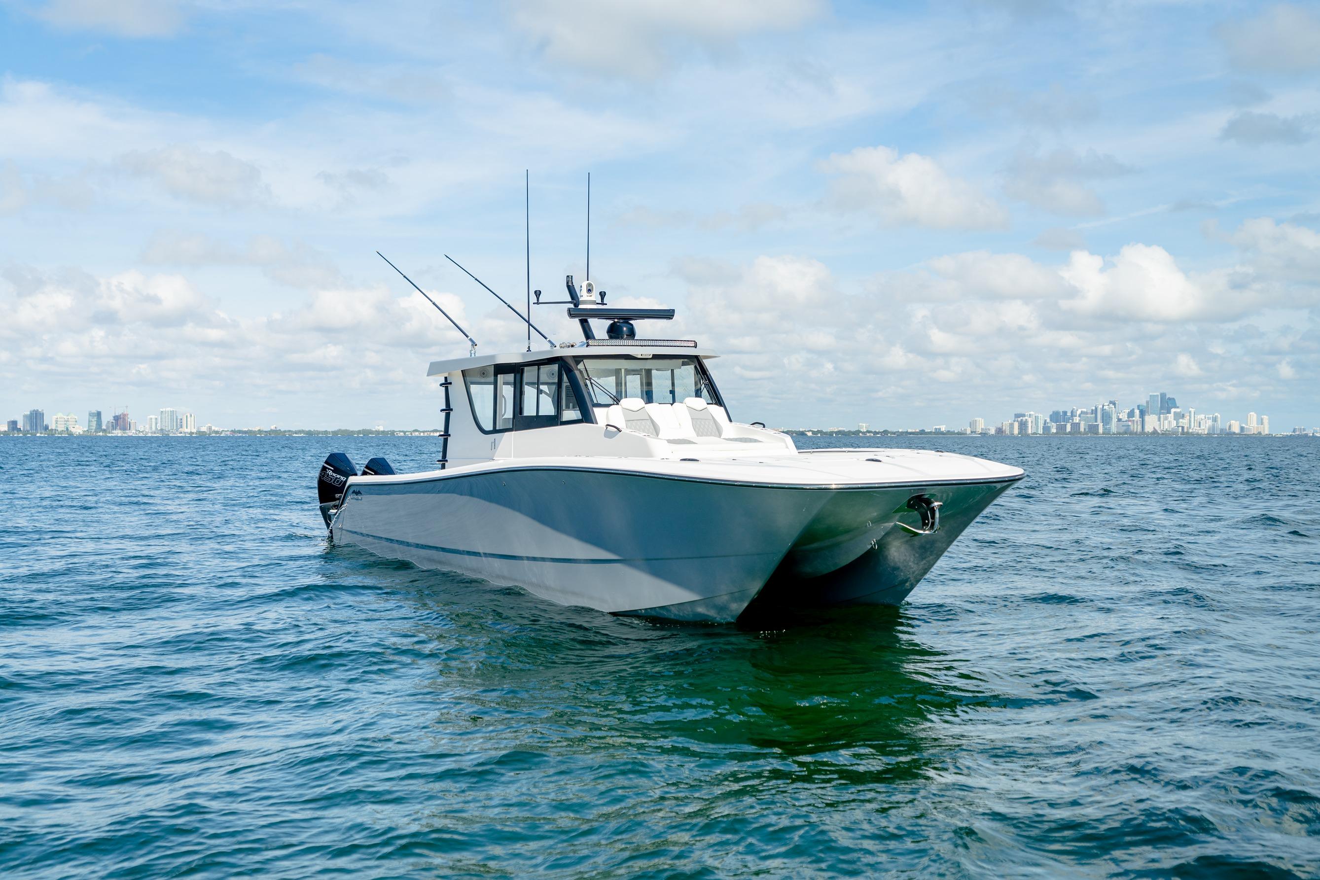 2025 Invincible 46 Pilothouse Center Console for sale - YachtWorld