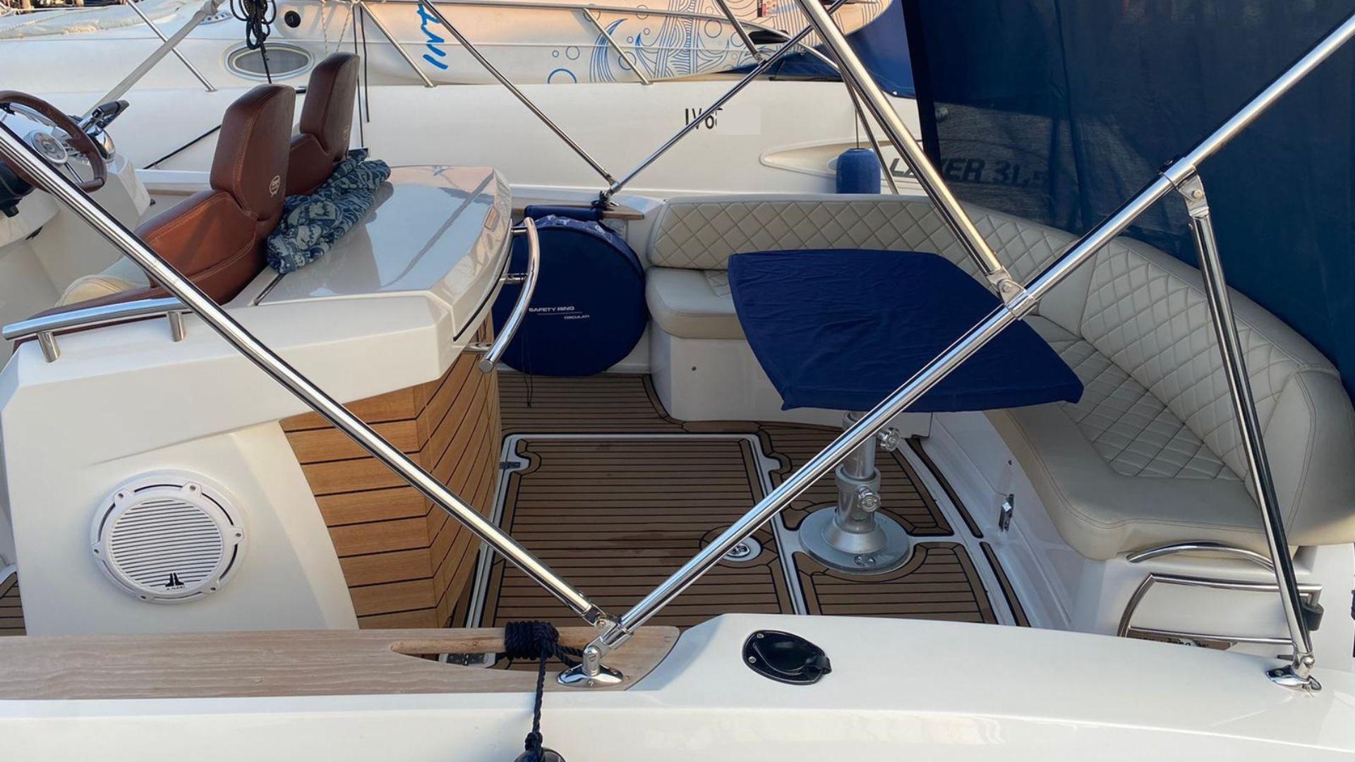 2010 Sessa Marine Key Largo 30 Motor Yachts for sale - YachtWorld