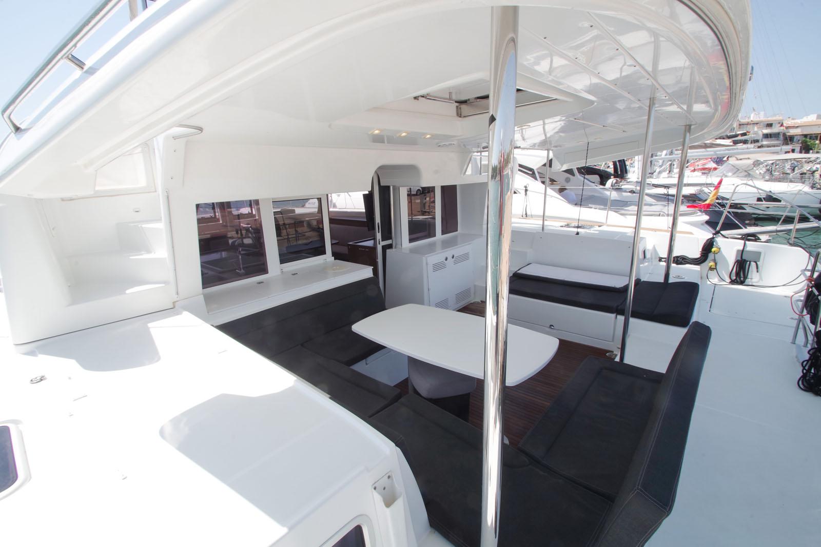 2019 Lagoon 450 F Multi-Hull for sale - YachtWorld