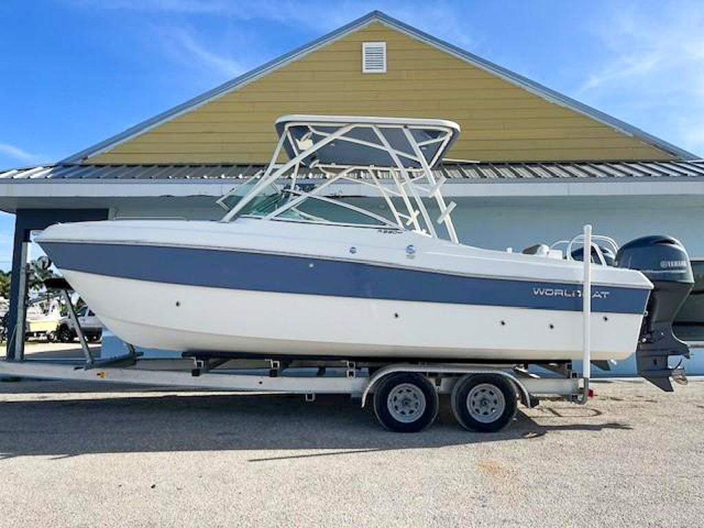 2022 World Cat 230 SD Power Catamaran for sale - YachtWorld