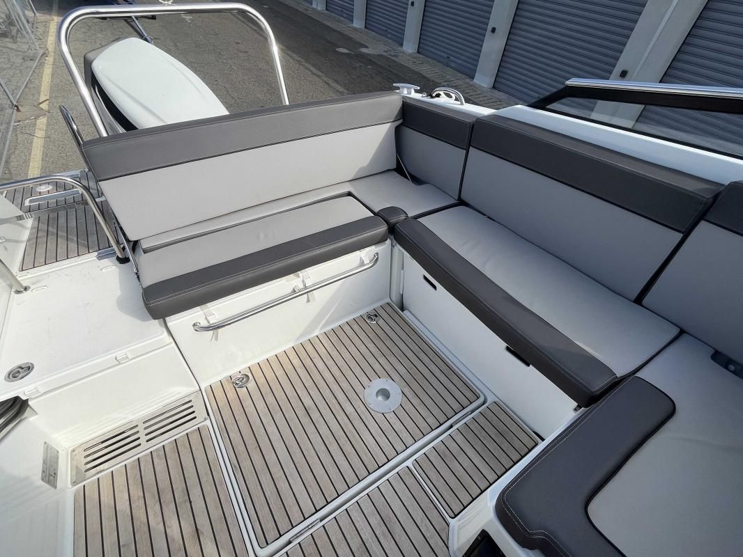 Jeanneau CAP CAMARAT 7.5 DC-2 | 2021 | 24ft - 83 - Var | Boatshop24