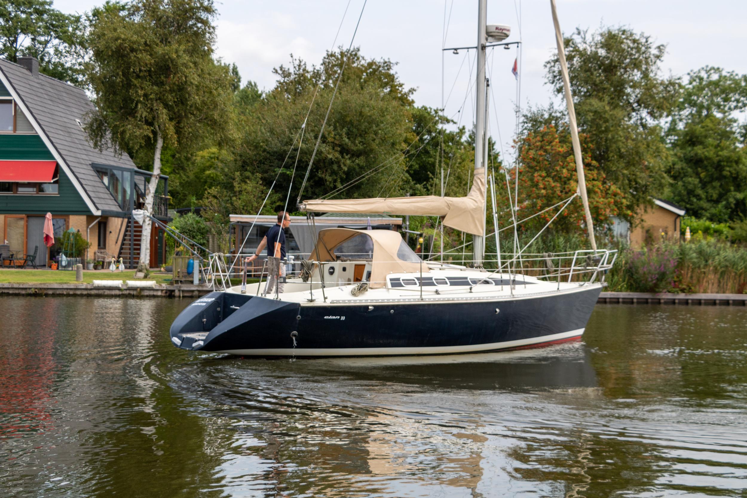 Used 1990 Elan 33 | YachtFocus
