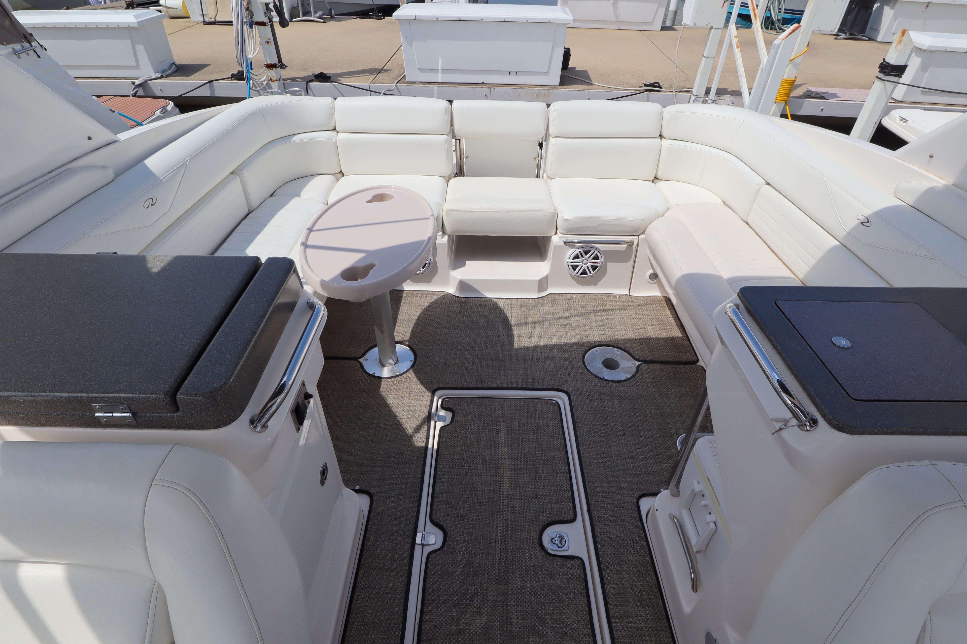 2007 Regal 3350 Sport Cruiser - Weber Yachts