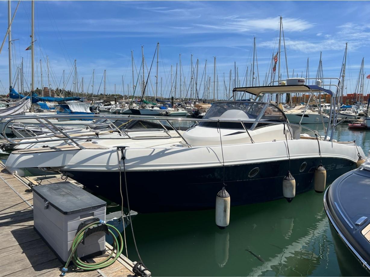 Used 2007 Capelli CAP 32 WA | Youboat