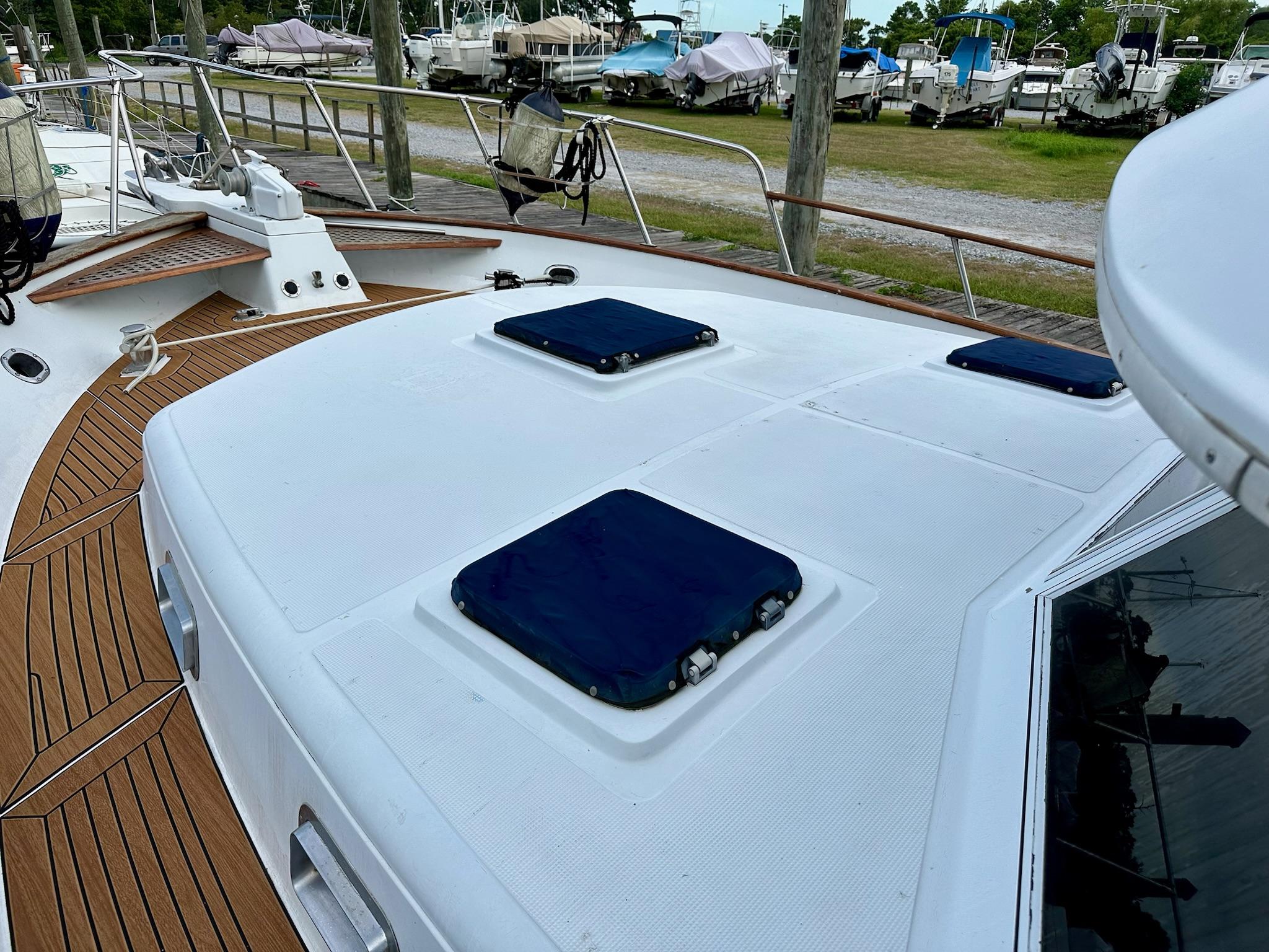 1986 Sea Ranger 52 Cockpit MY Motor Yachts for sale - YachtWorld