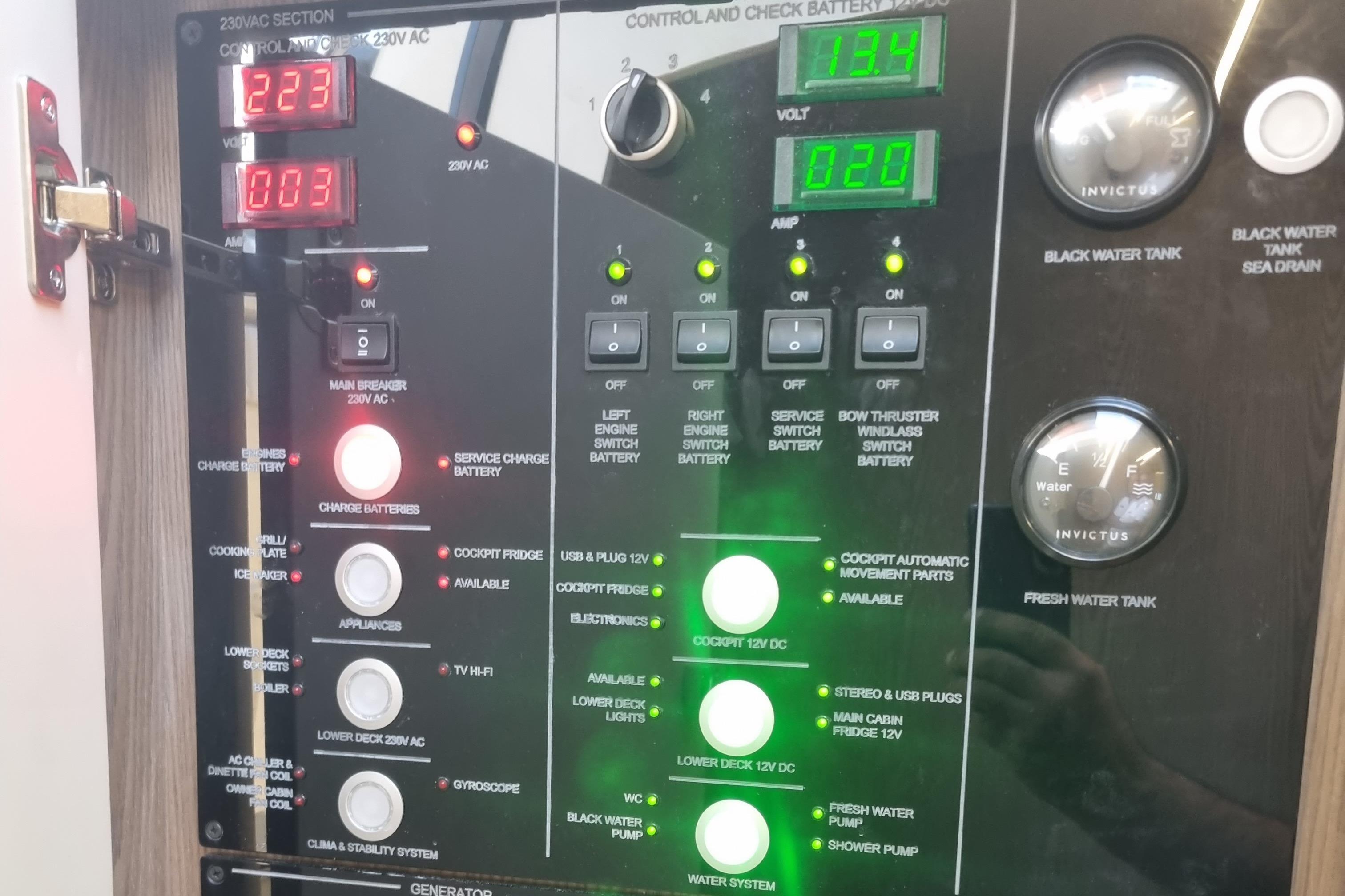 2022 Invictus 460 TT Cruiser for sale - YachtWorld