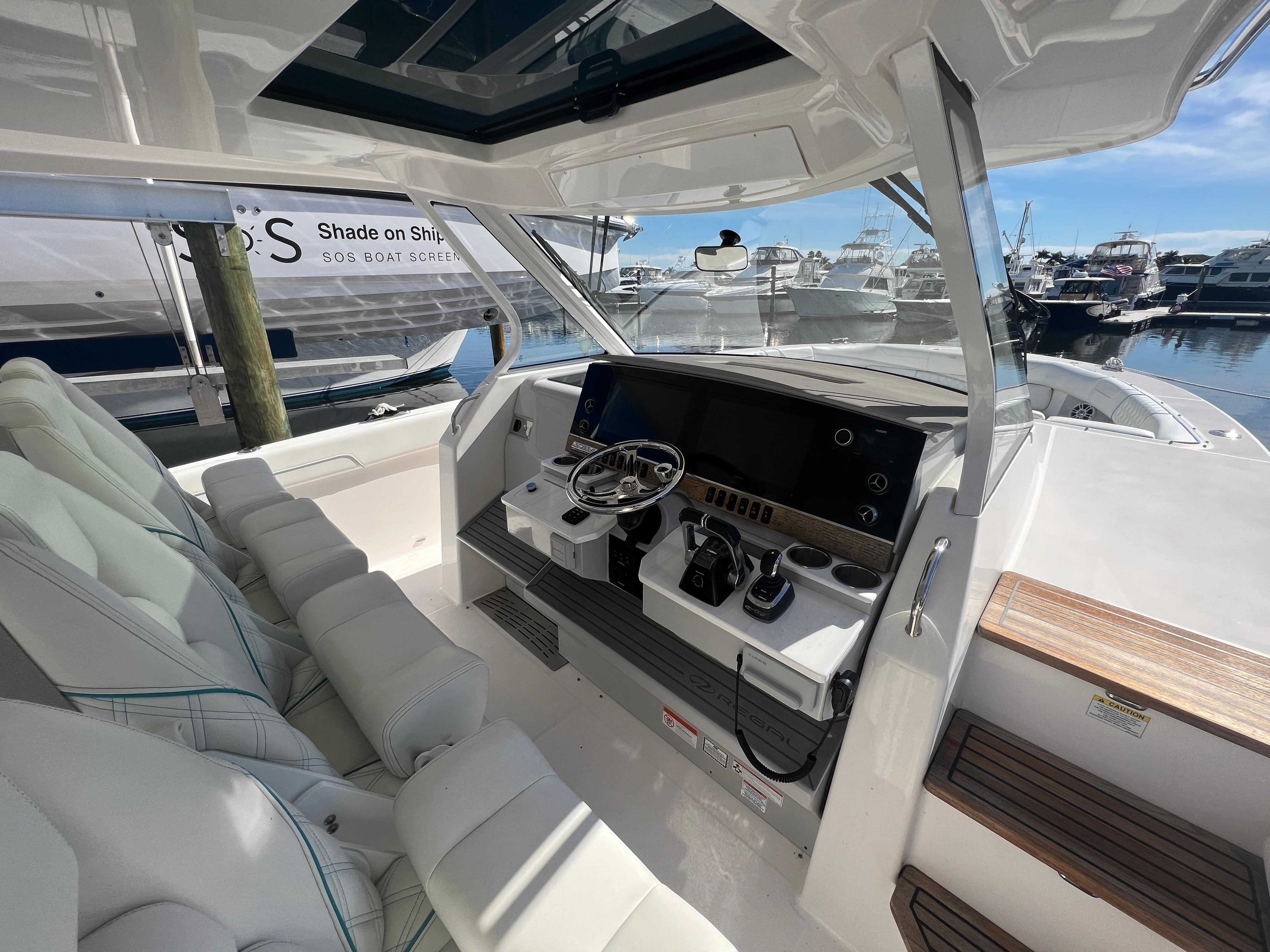 2021 Regal 38 SAV Cuddy Cabin for sale - YachtWorld