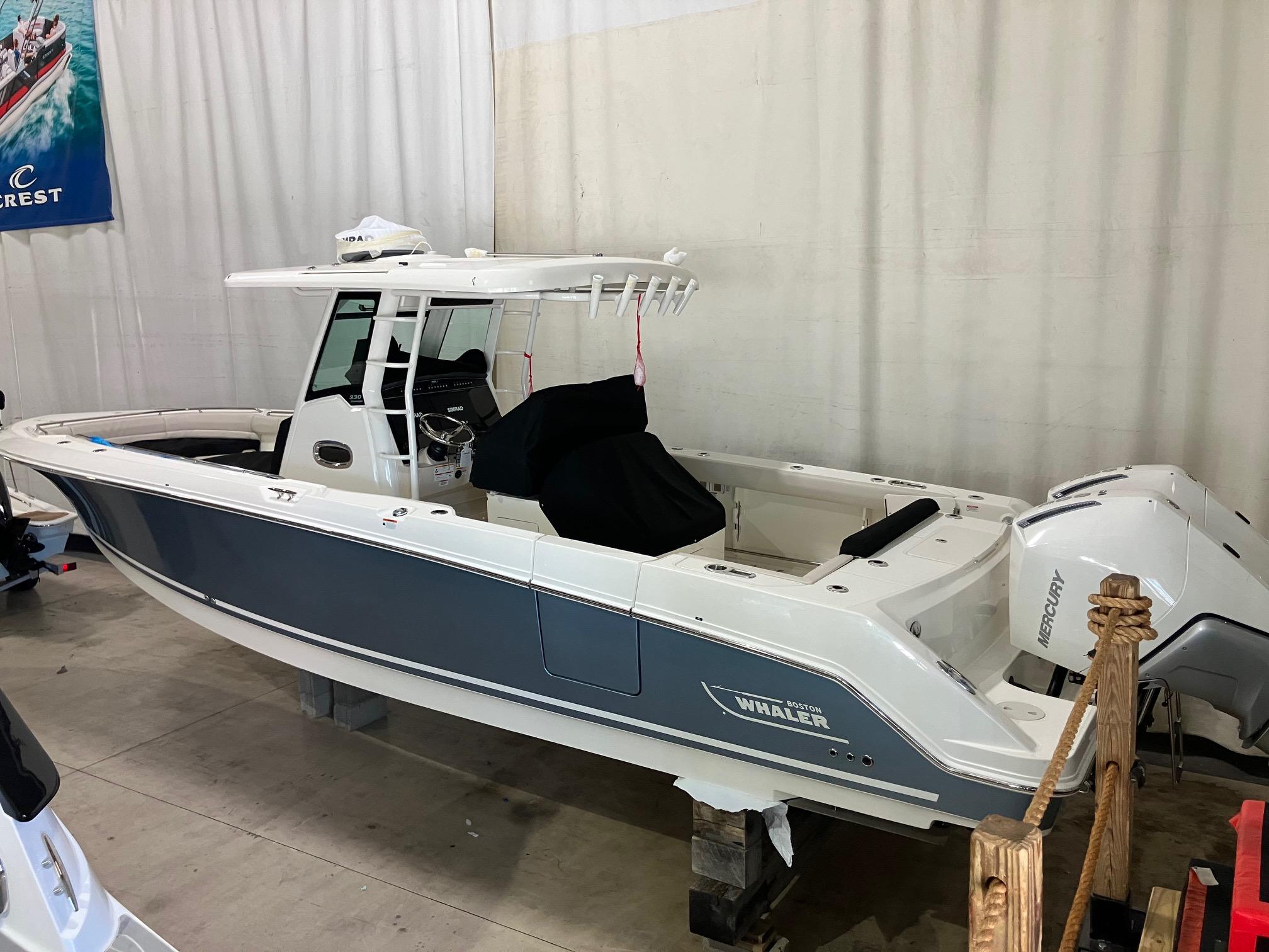 2024 Boston Whaler 330 Outrage Barcos de consola central en venta - YachtWorld