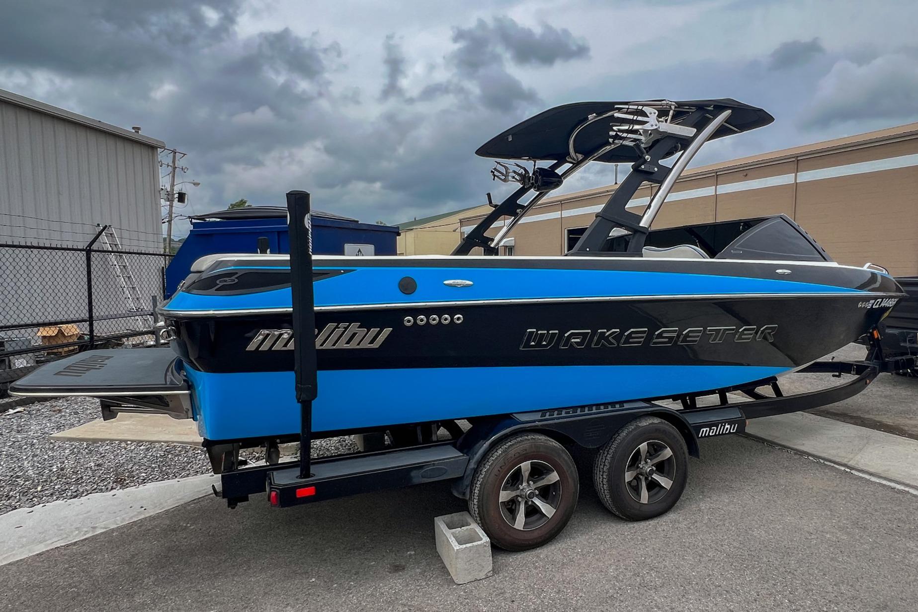 2008 Malibu Wakesetter 23 LSV Ski and Wakeboard for sale - YachtWorld