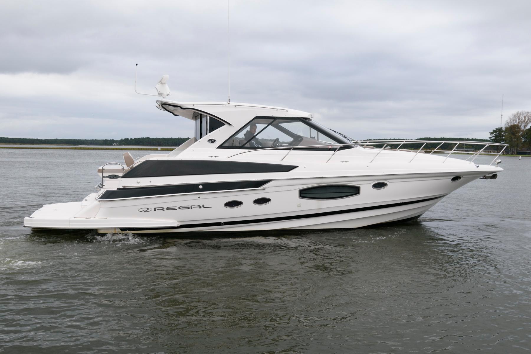 2017 Regal 46 Sport Coupe Cruiser for sale - YachtWorld