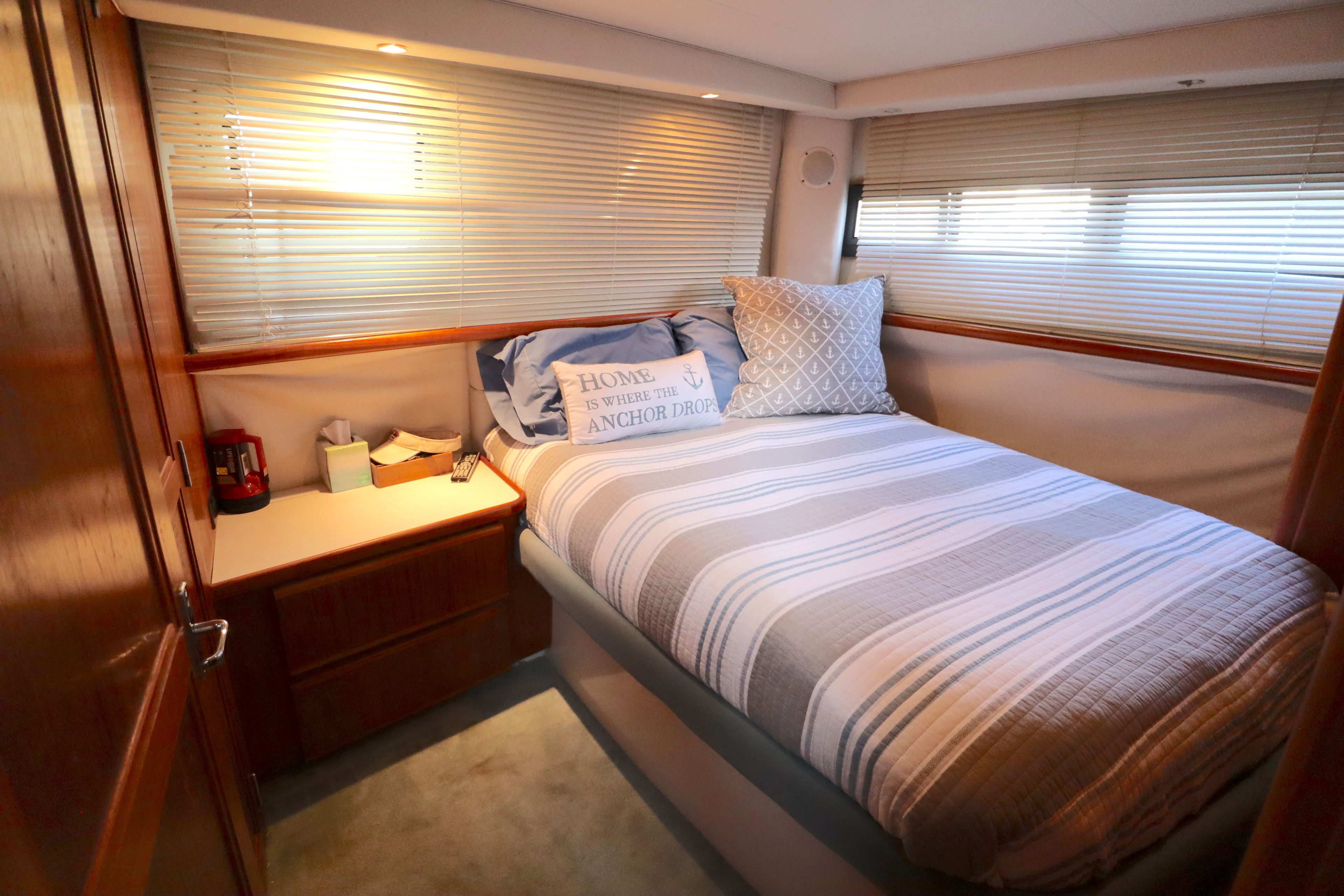 1994 Carver 350 Mariner - Weber Yachts