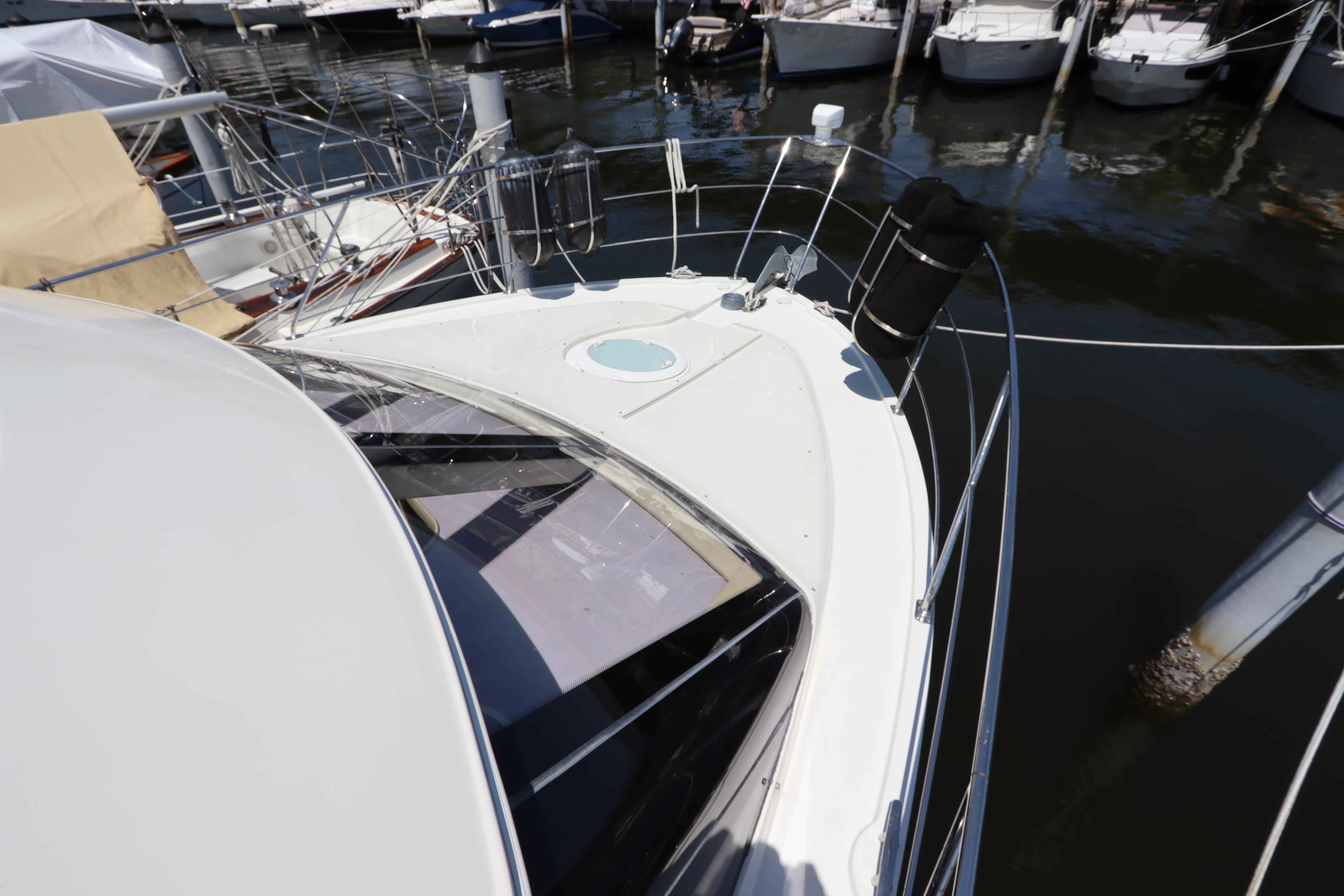 2007 Carver 35 Super Sport Motor Yachts for sale - YachtWorld