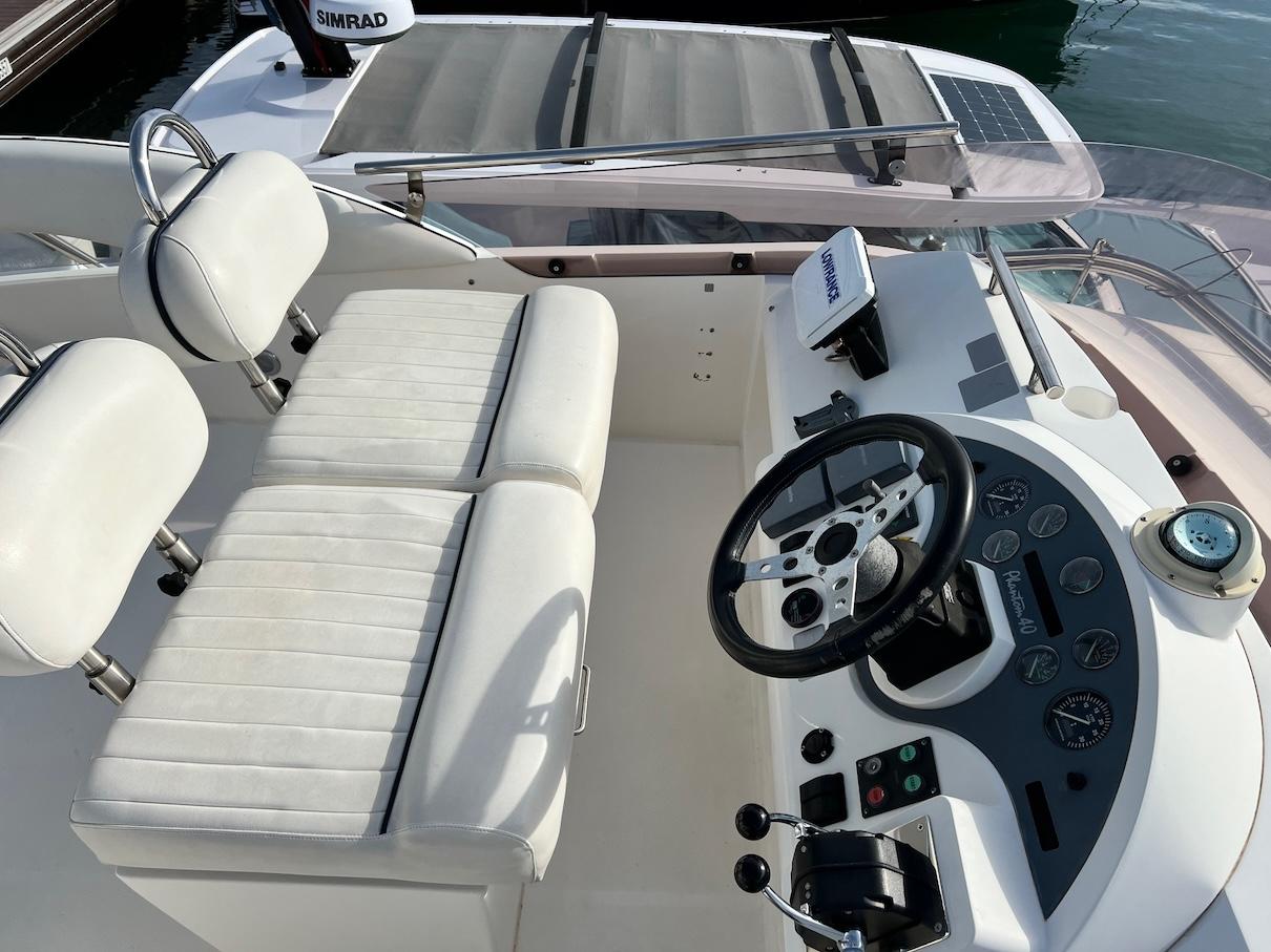 2004 Fairline Phantom 40 Motor Yachts for sale - YachtWorld