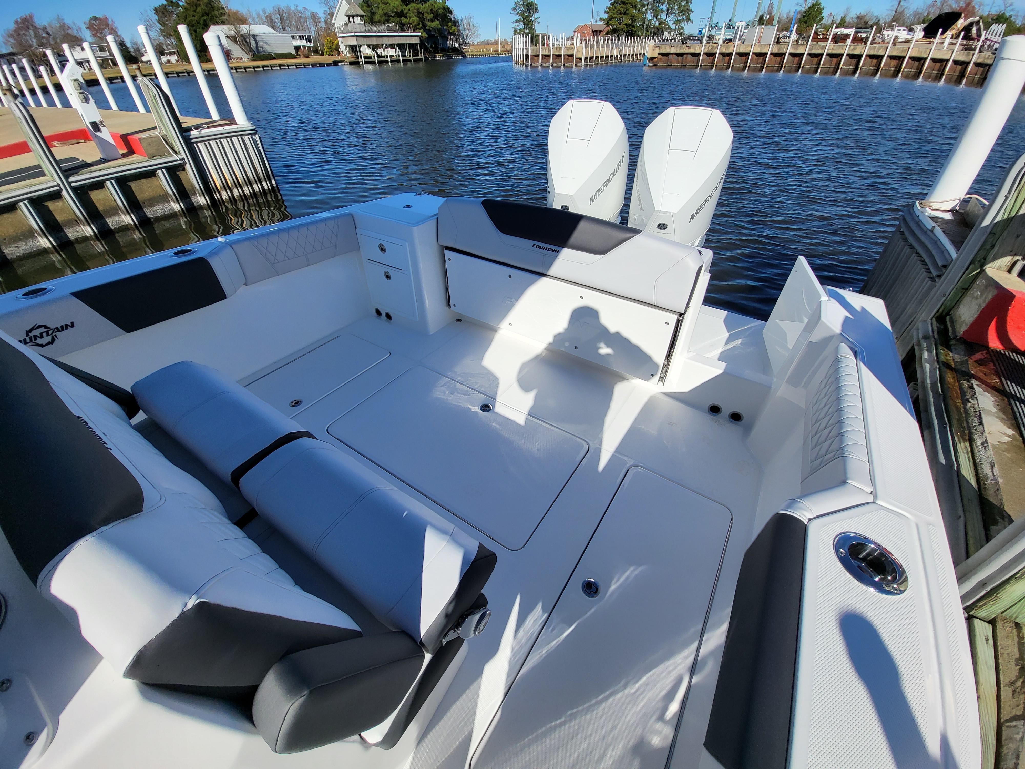 2023 Fountain 32 NX Centre Console for sale - YachtWorld