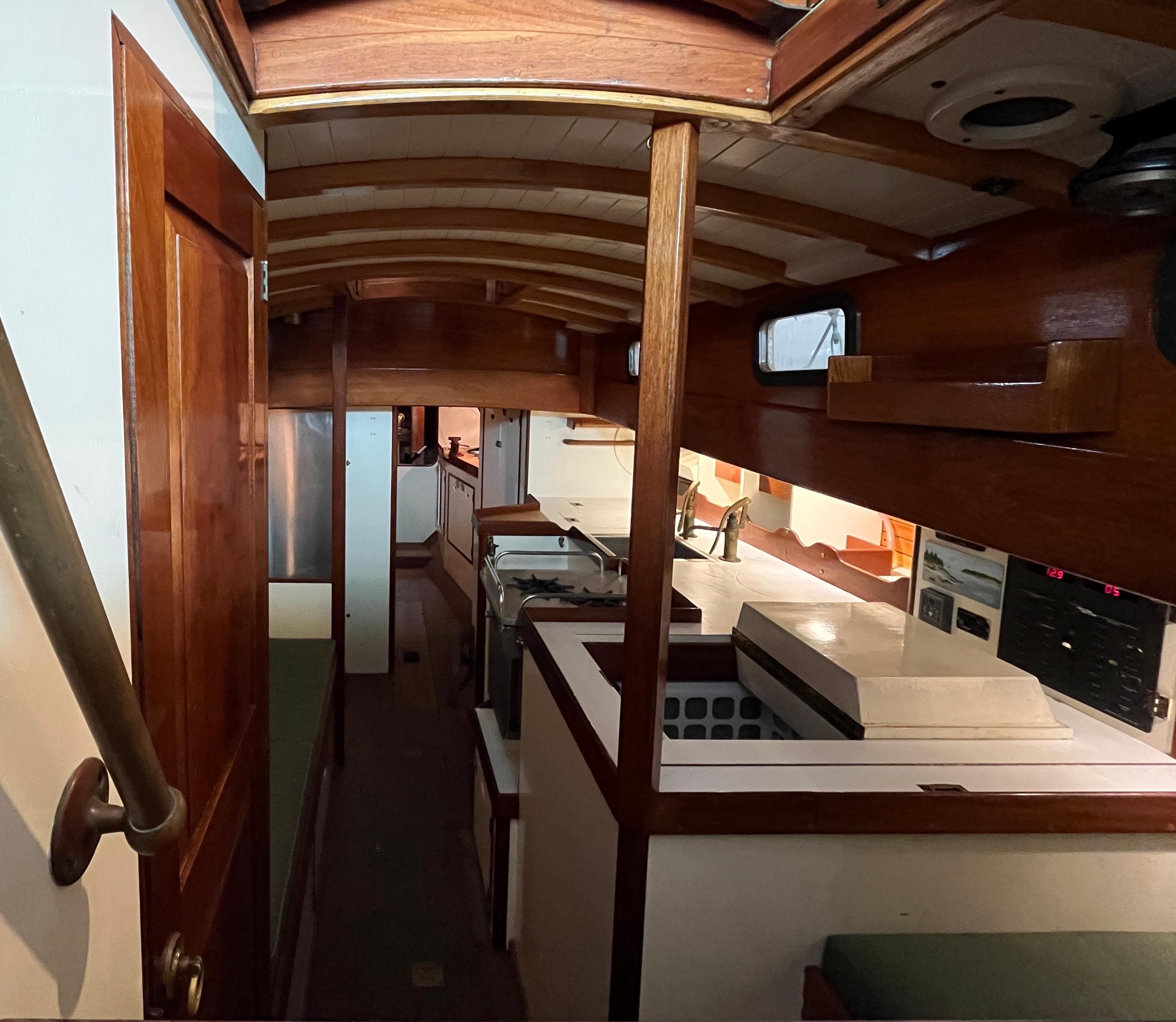 1999 Custom Lyle Hess Cutter Cruiser for sale - YachtWorld