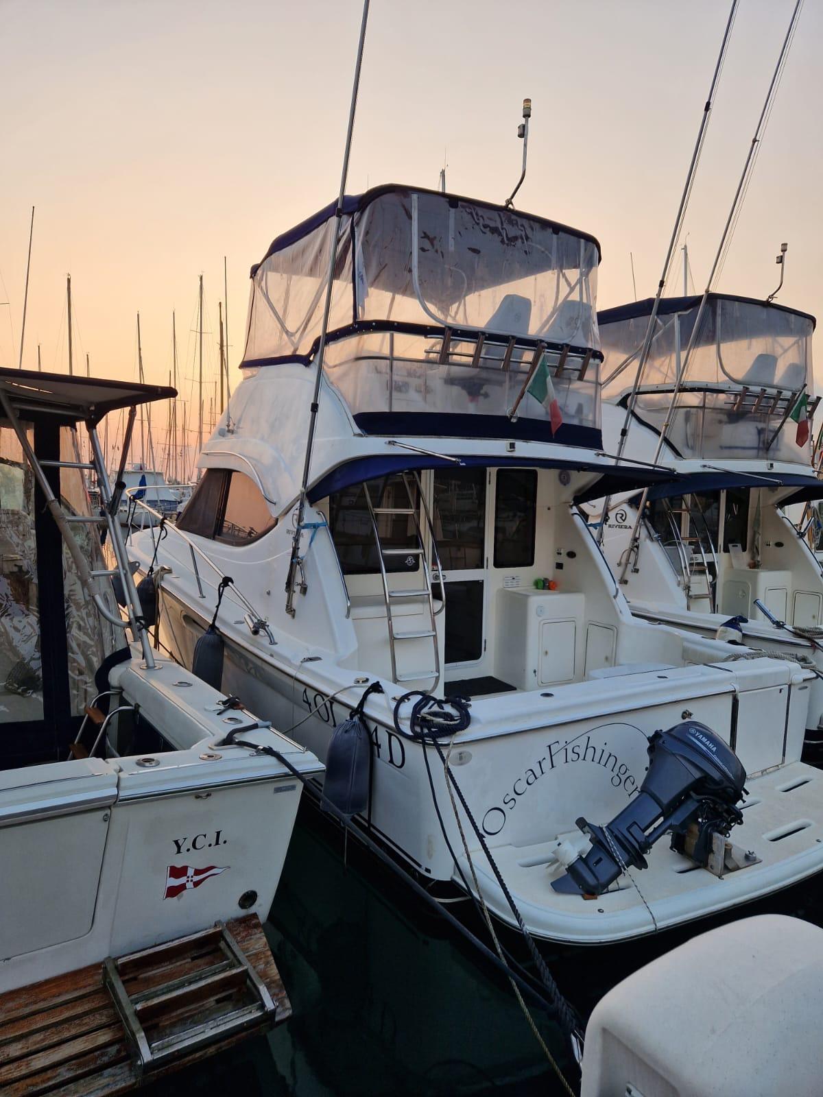 2005 Riviera 33 Flybridge Flybridge for sale - YachtWorld