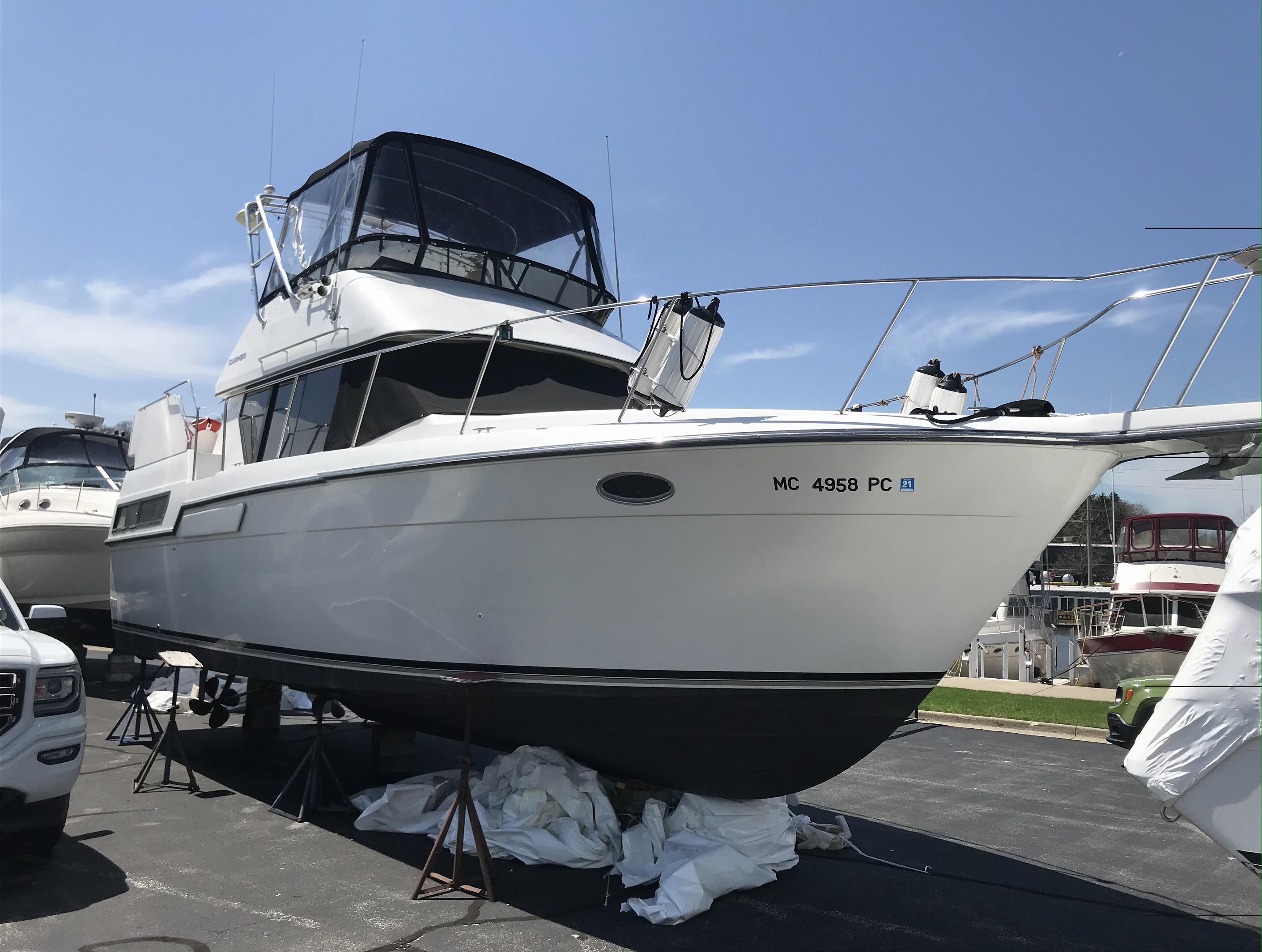 1991 Carver 33 Aft Cabin Aft Cabin for sale - YachtWorld