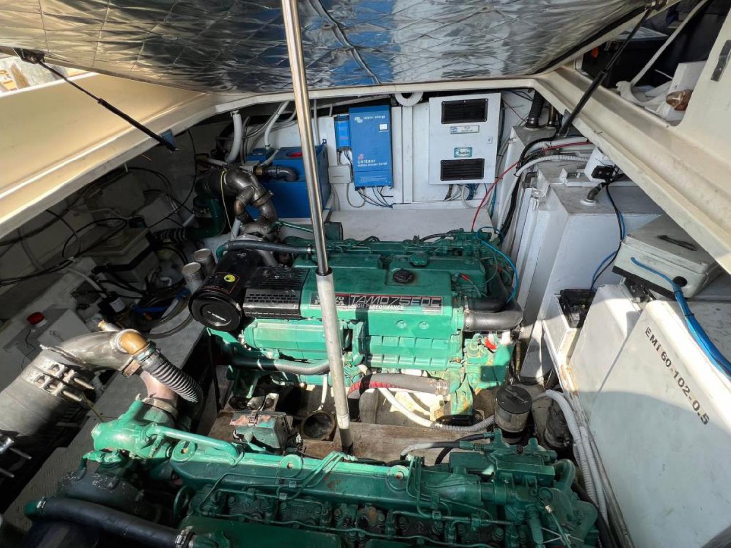 2004 Baia 48 Flash Express Cruiser for sale - YachtWorld